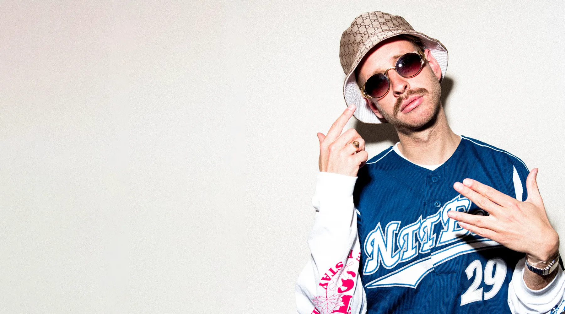 The Dean (aka Daan Boom) over groupies, dino tatoeages en content ...