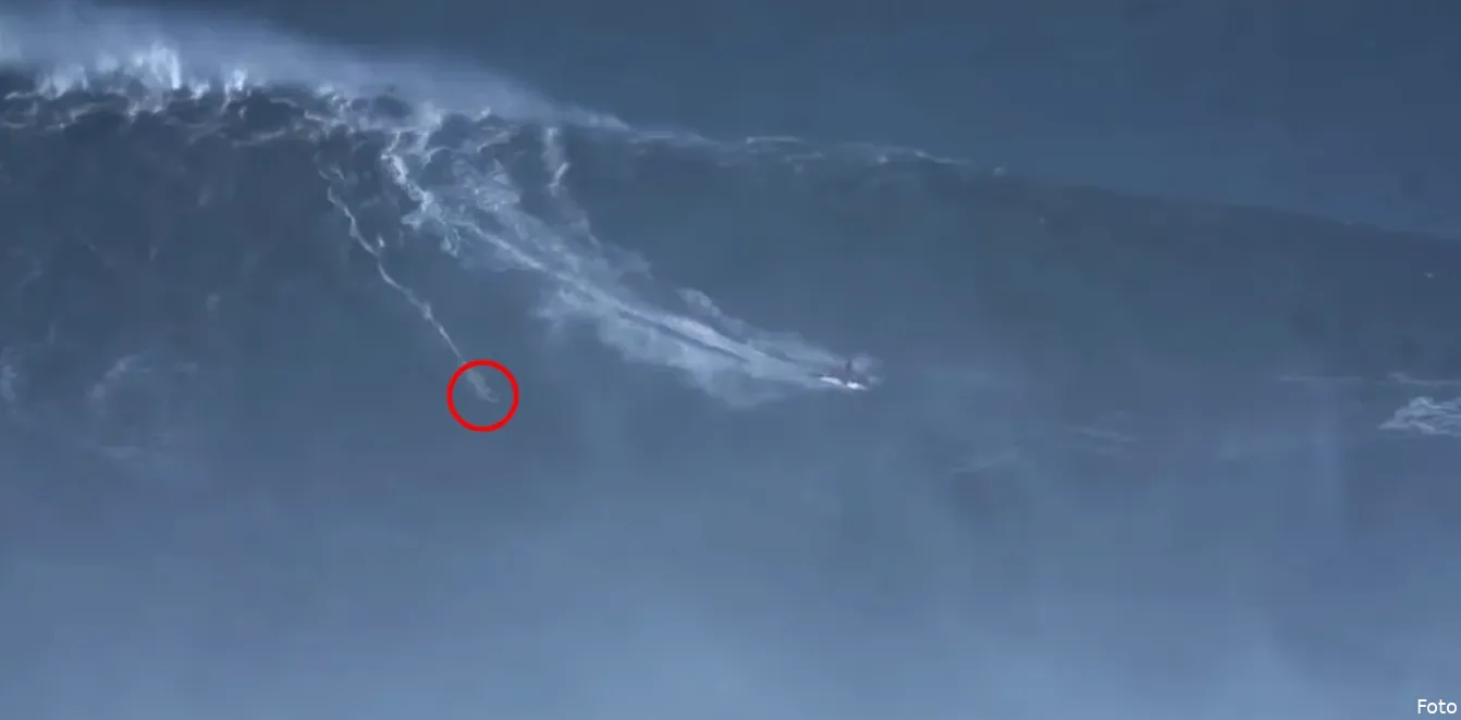 Braziliaanse surfer Rodrigo Koxa breekt wereldrecord voor hoogste golf ooit