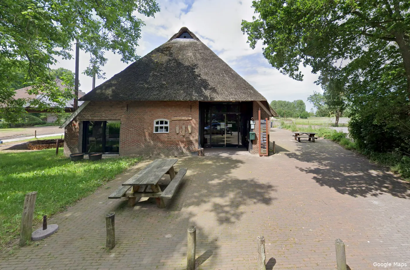 Bakhuis Leur opent de deuren en bakt weer