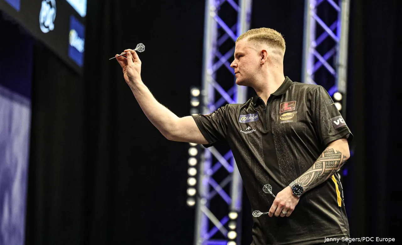 "I’ll ask him to play double in/double out" - Mike De Decker secures ...