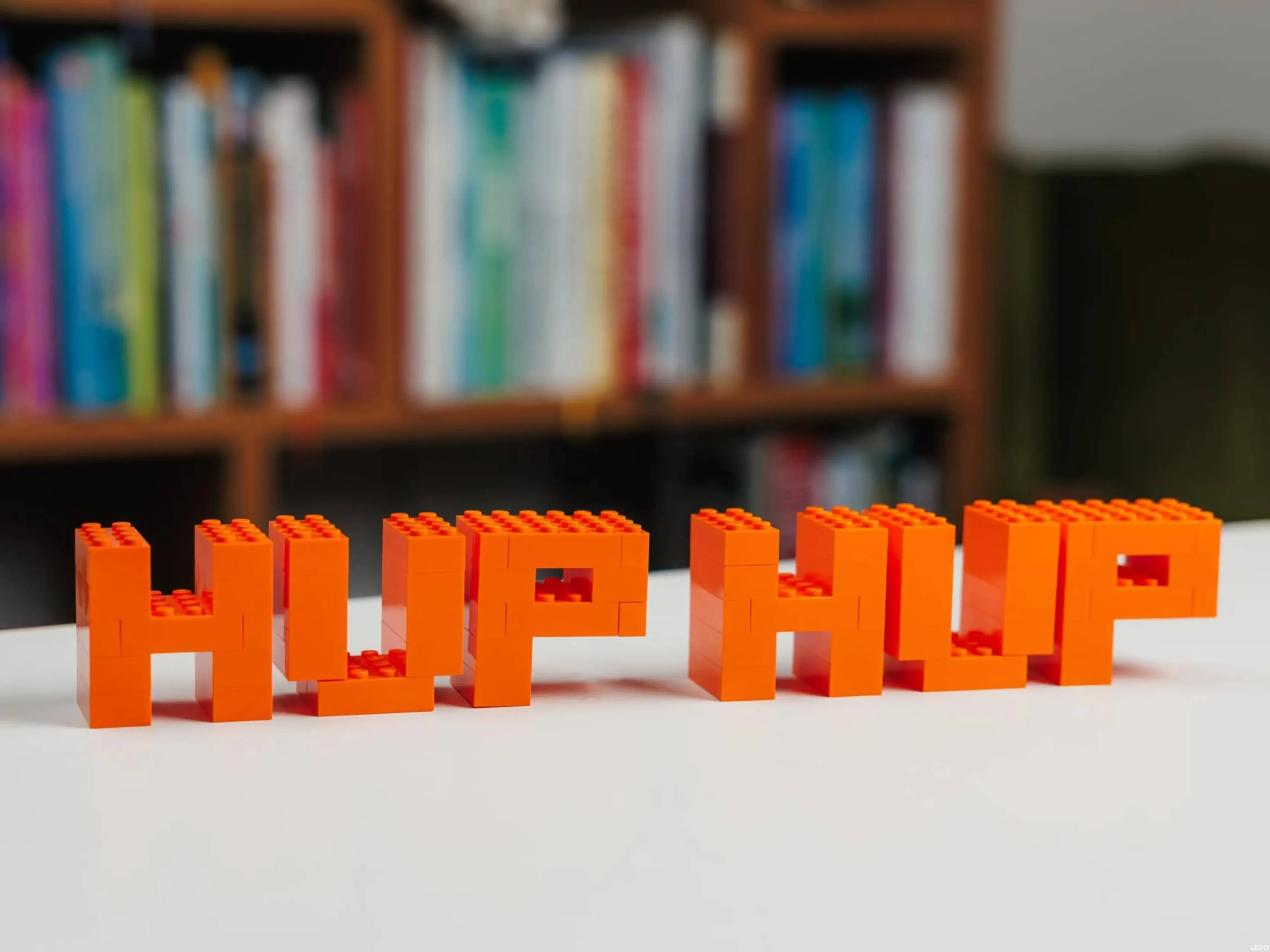 LEGO deelt 1 miljoen gratis oranje stenen uit voor Oranje fans