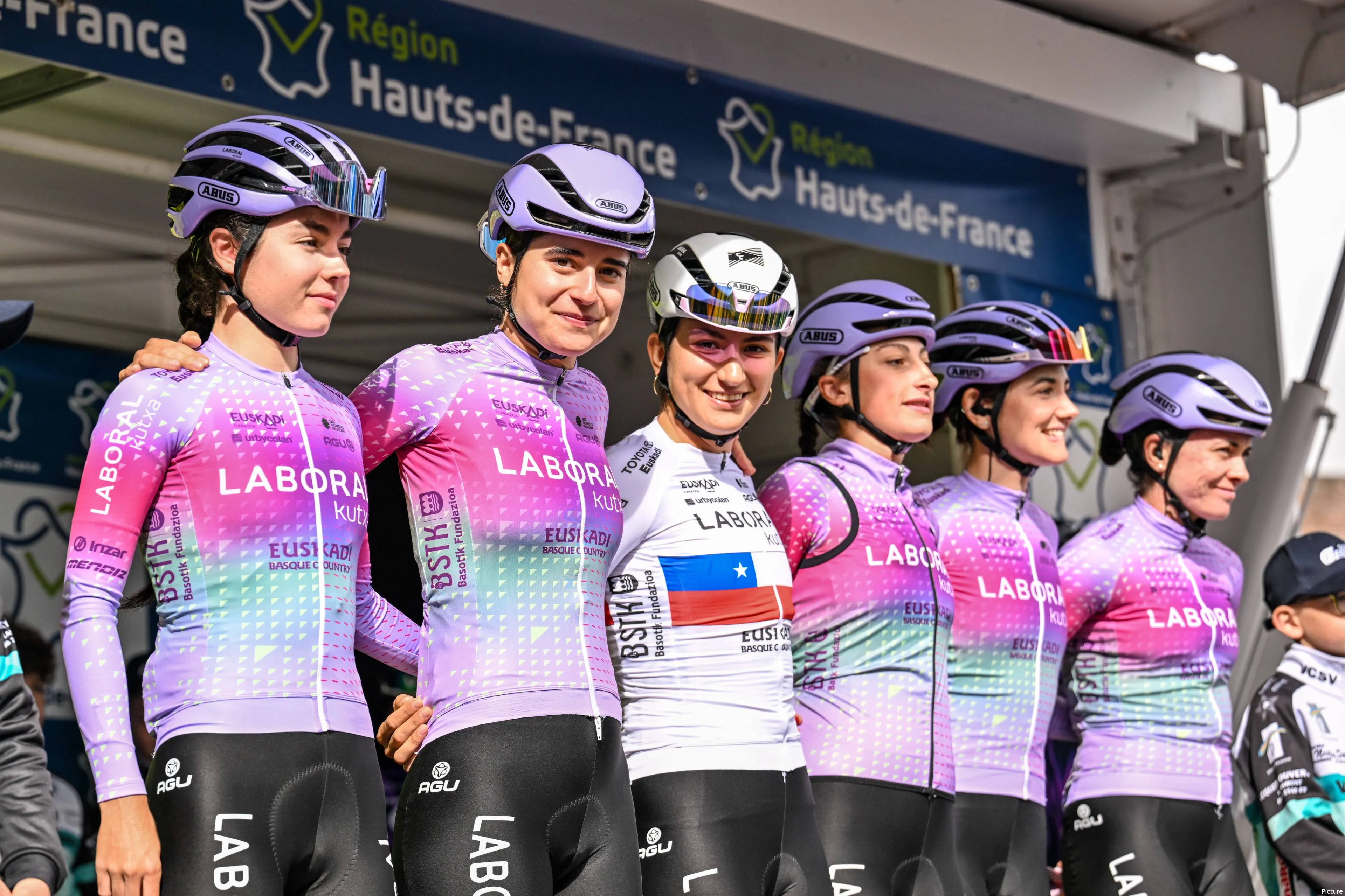 La chilena Cata Soto, del Laboral Kutxa, se lleva el prólogo del Tour ...