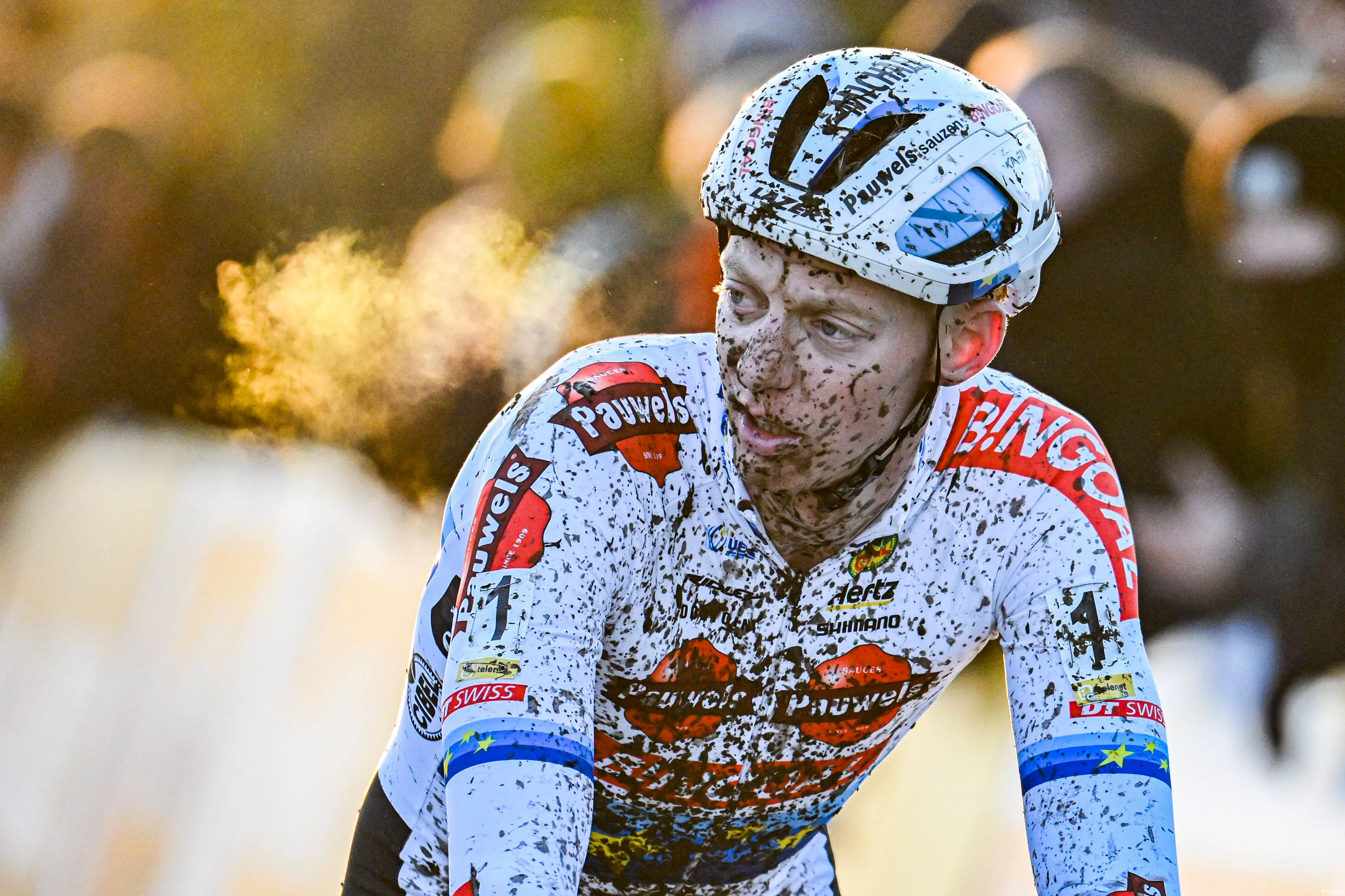 Michael Vanthourenhout cansado das perguntas sobre van der Poel e van ...