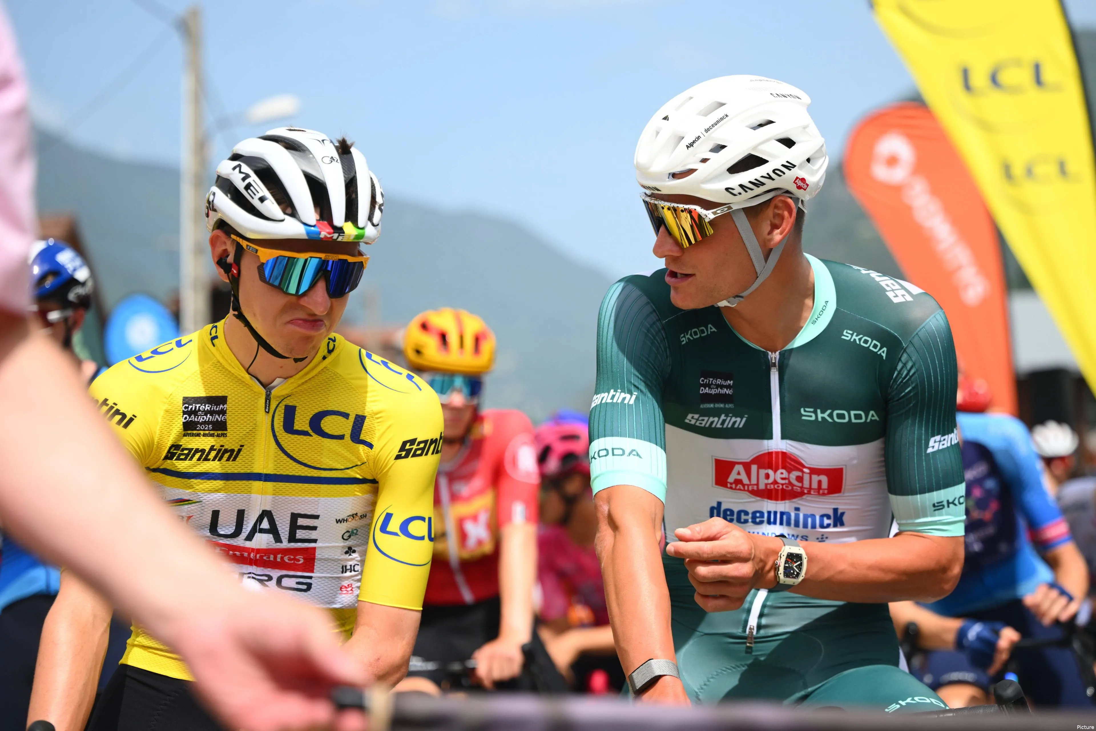 Tele nalay i engaged in a bit of light conversation and