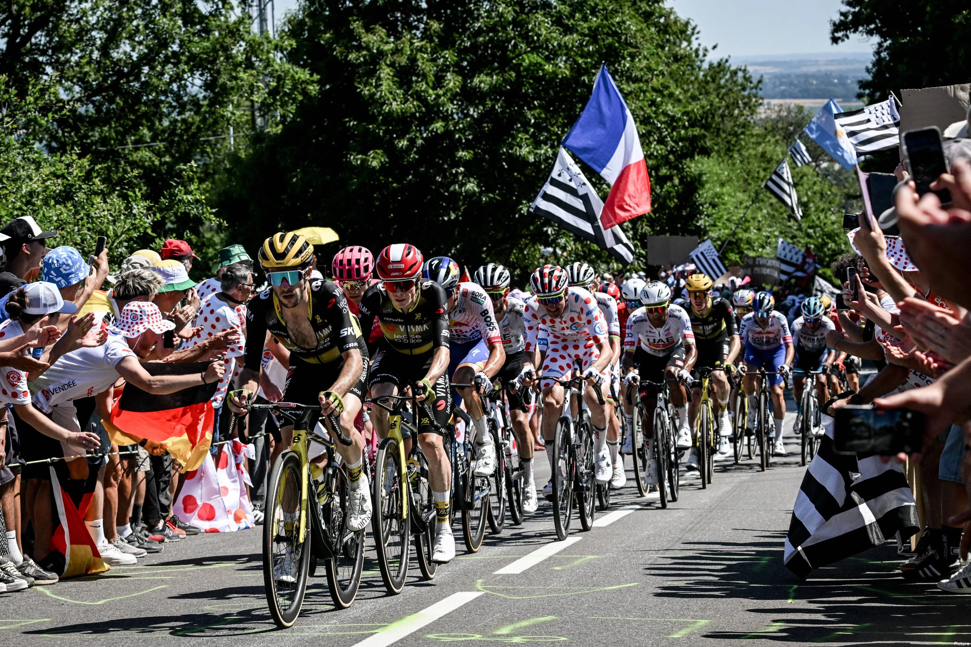 “In Montmartre we should have a massive crowd” - Tour organisers ...