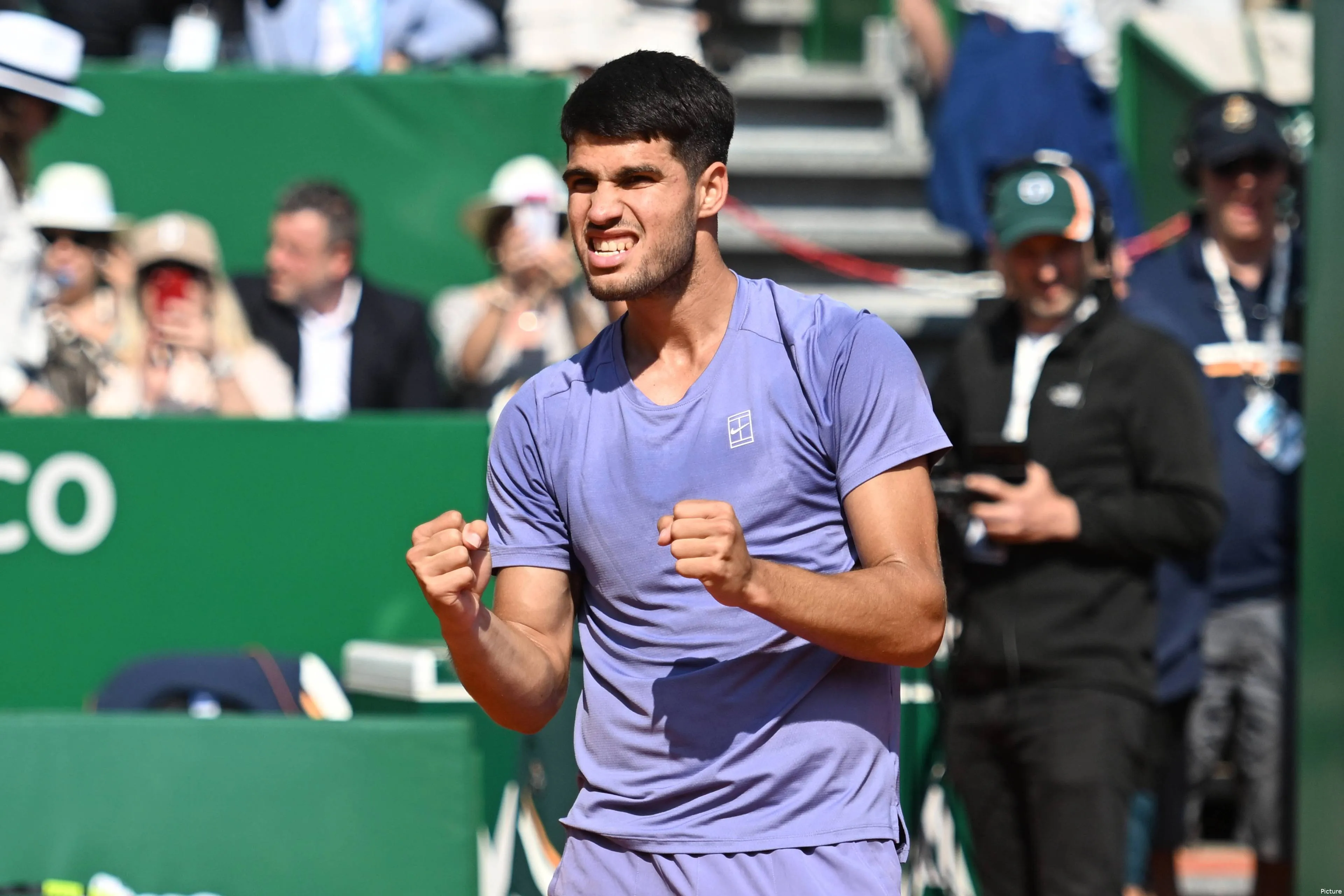 A champion's comeback! Carlos Alcaraz wins the grand final of the Monte ...
