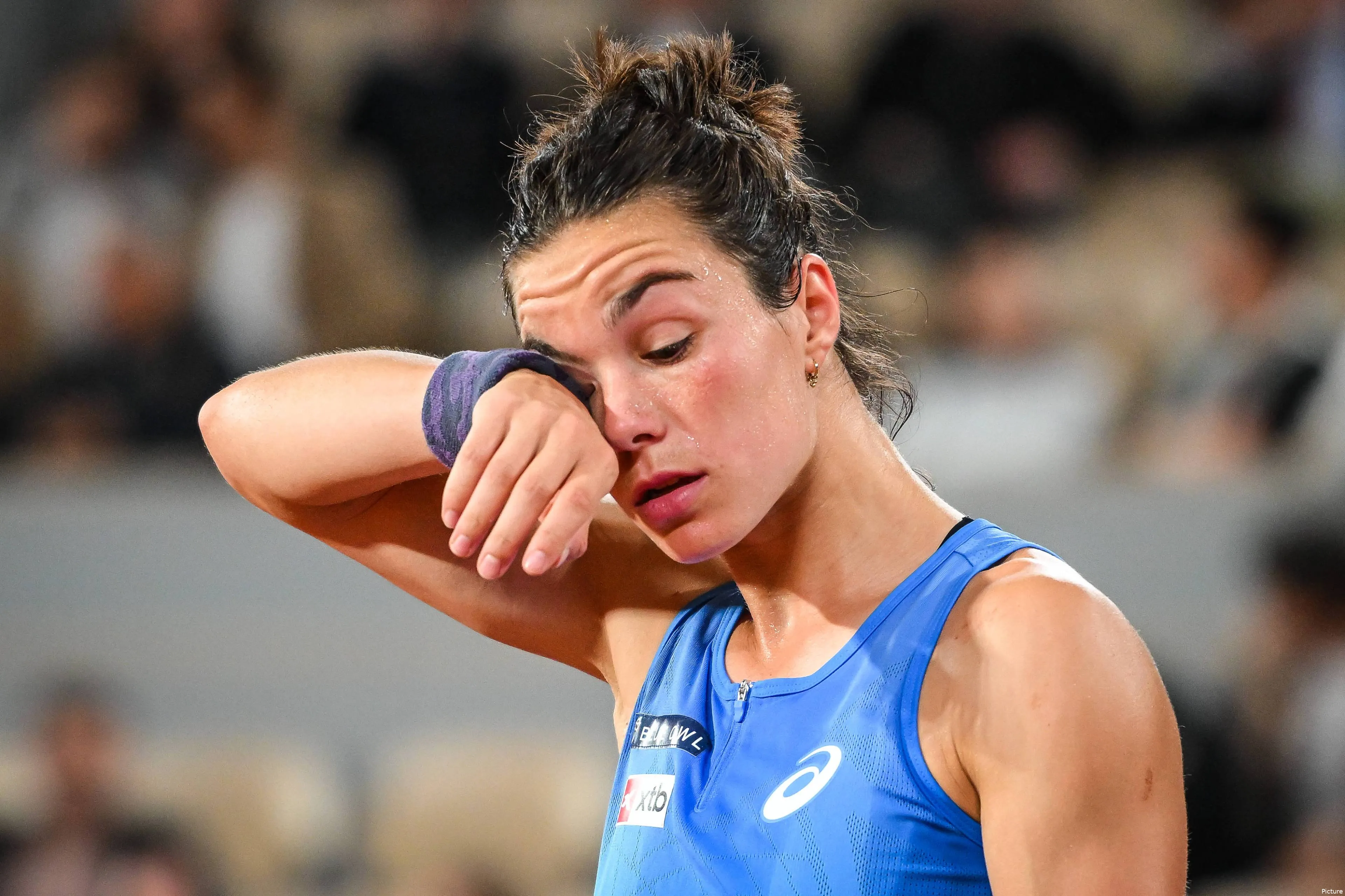 China Open struck by injuries: Swiatek and Navarro march on, Boisson ...