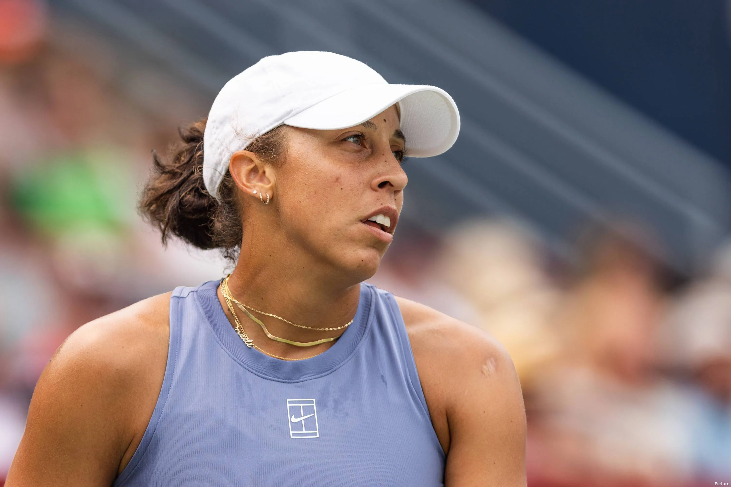 No handshake: Madison Keys skips post-match greeting with Amanda ...