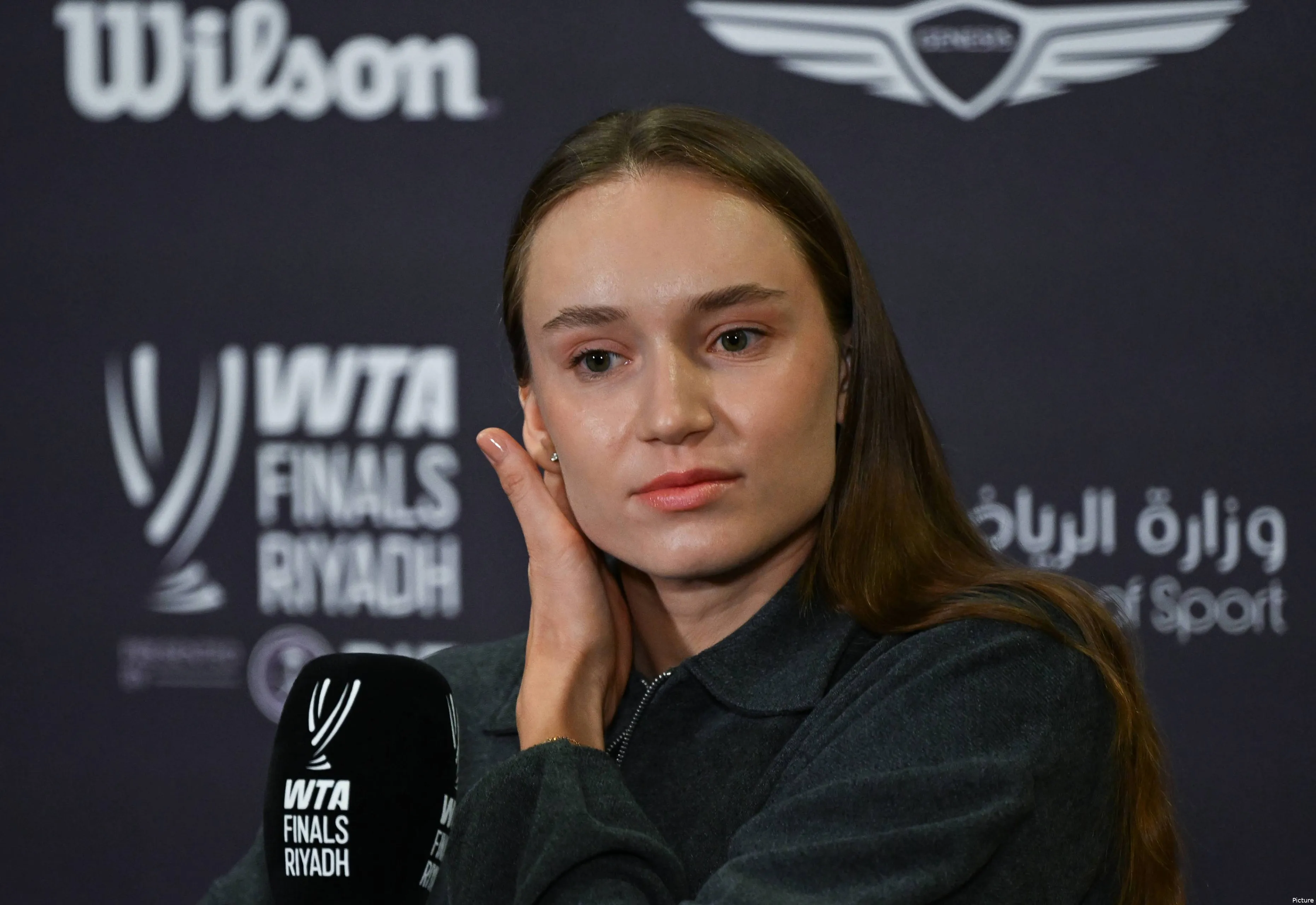 "It’s better when the coaches are closer": Elena Rybakina on the ...