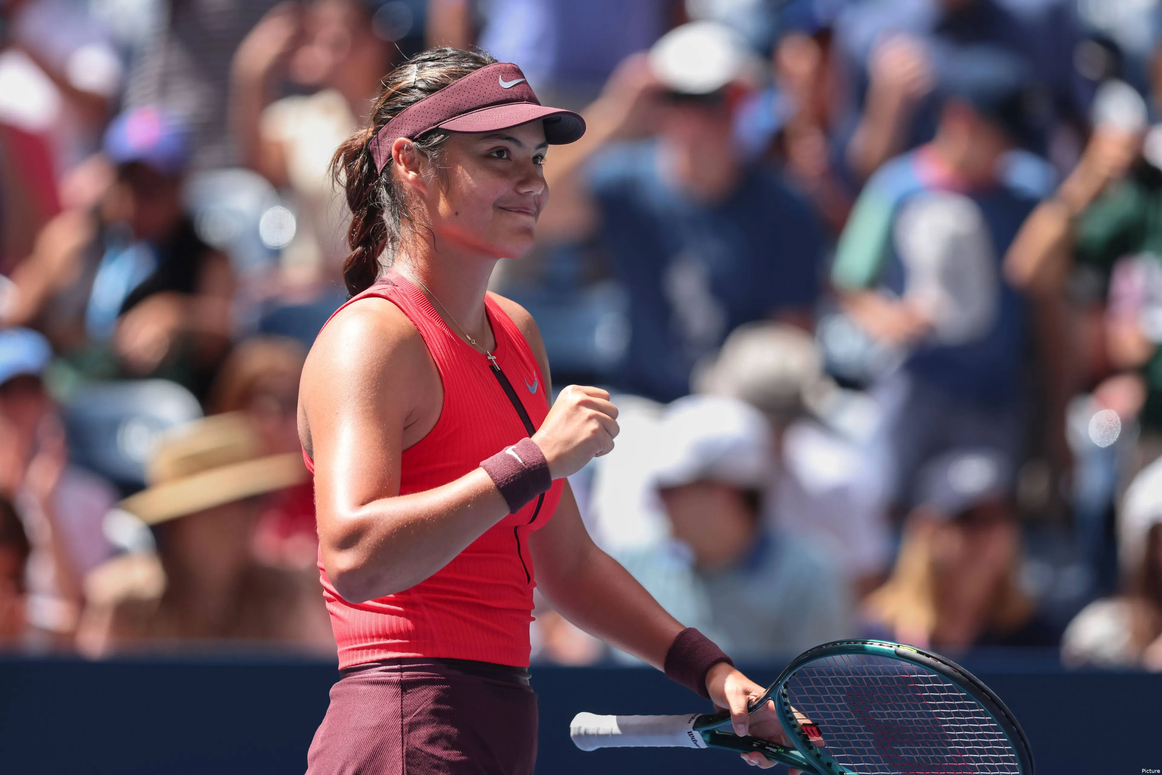 Open de Australia 2026 | Emma Raducanu supera un inicio lento y se ...