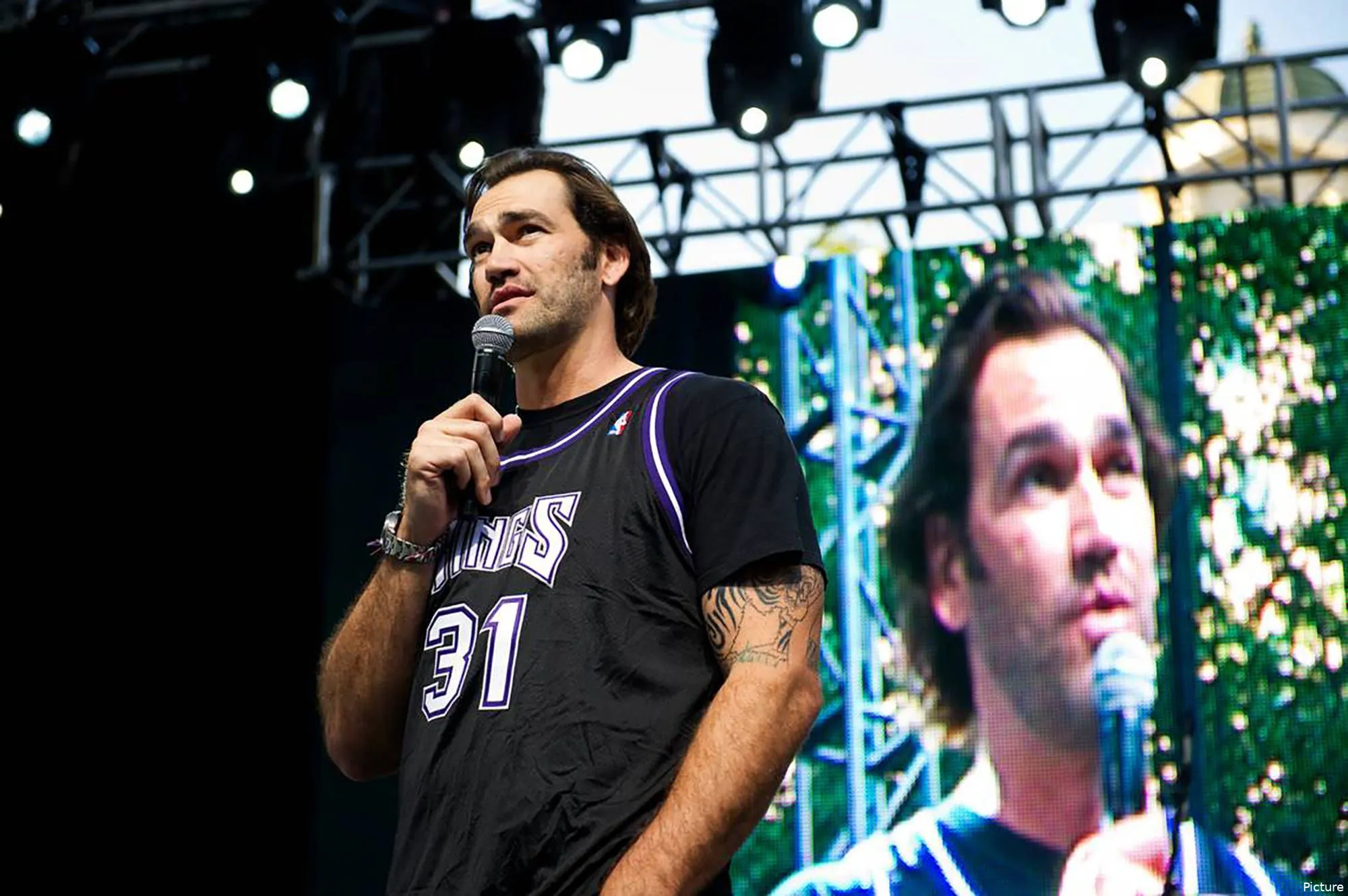 2 semanas después de un trasplante de corazón, el ex NBA Scot Pollard ...