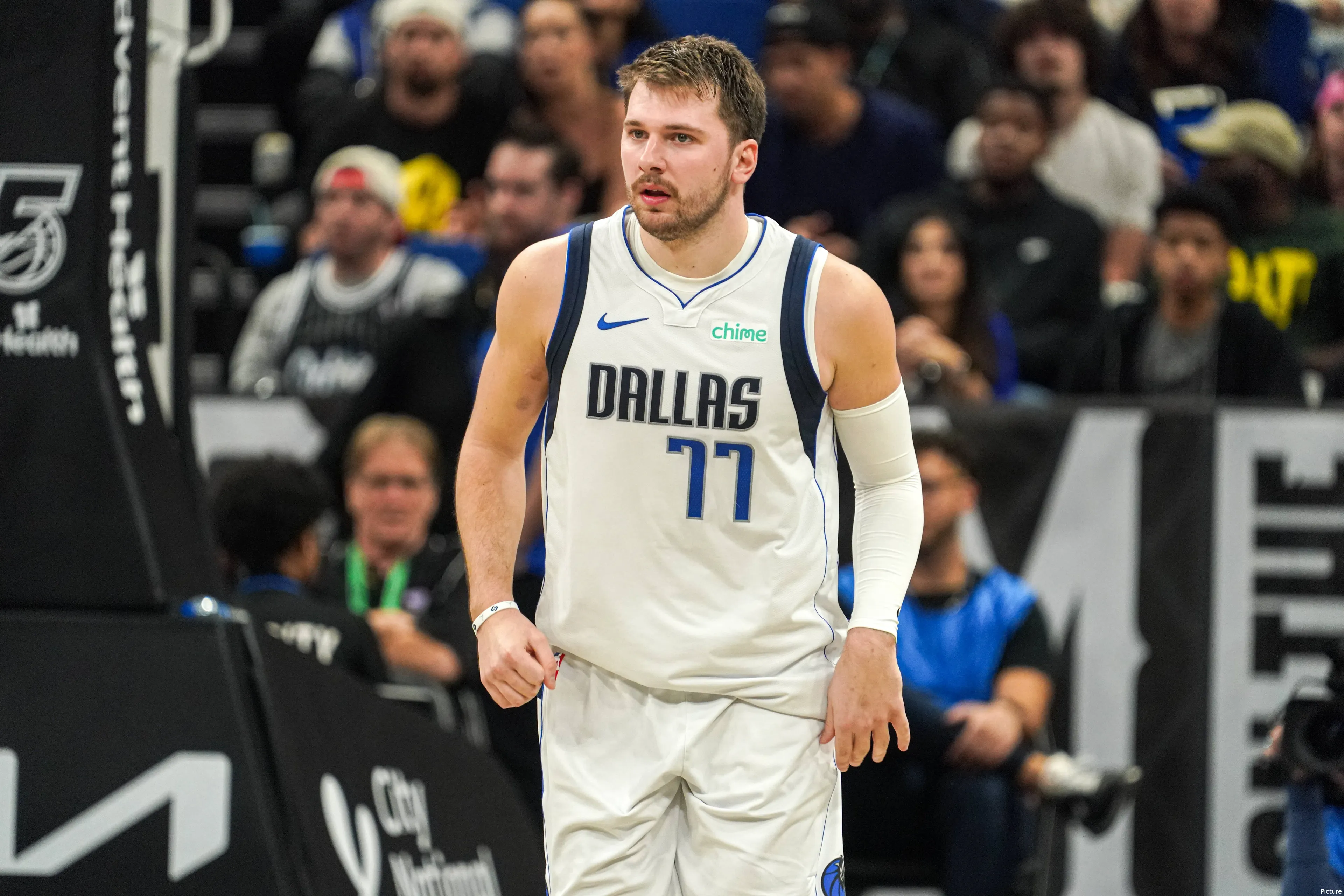 Luka Doncic leads the Dallas Mavericks to an important road win over ...
