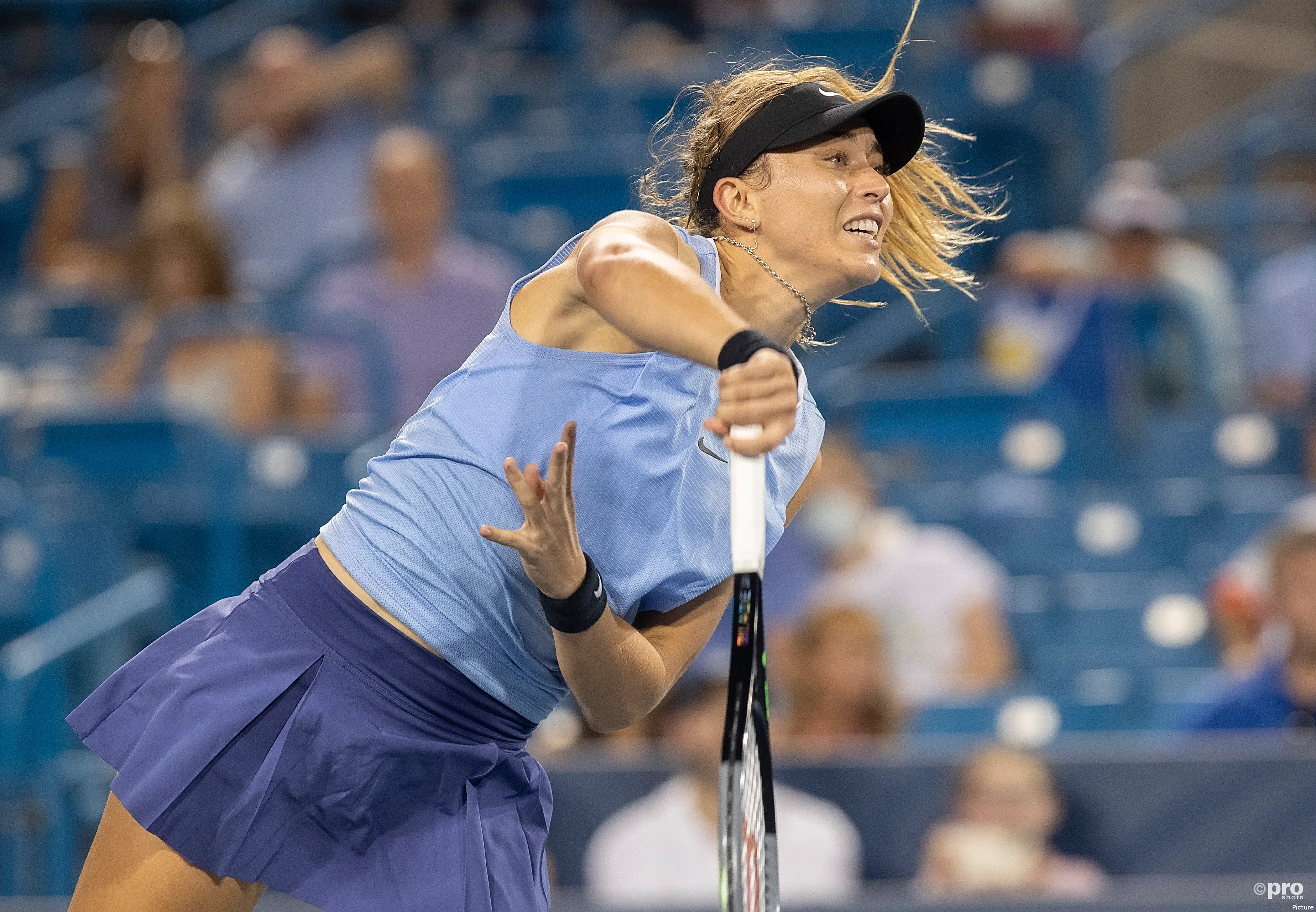 (VIDEO) Badosa thanks the crowd in Italian after defeating Jabeur to ...