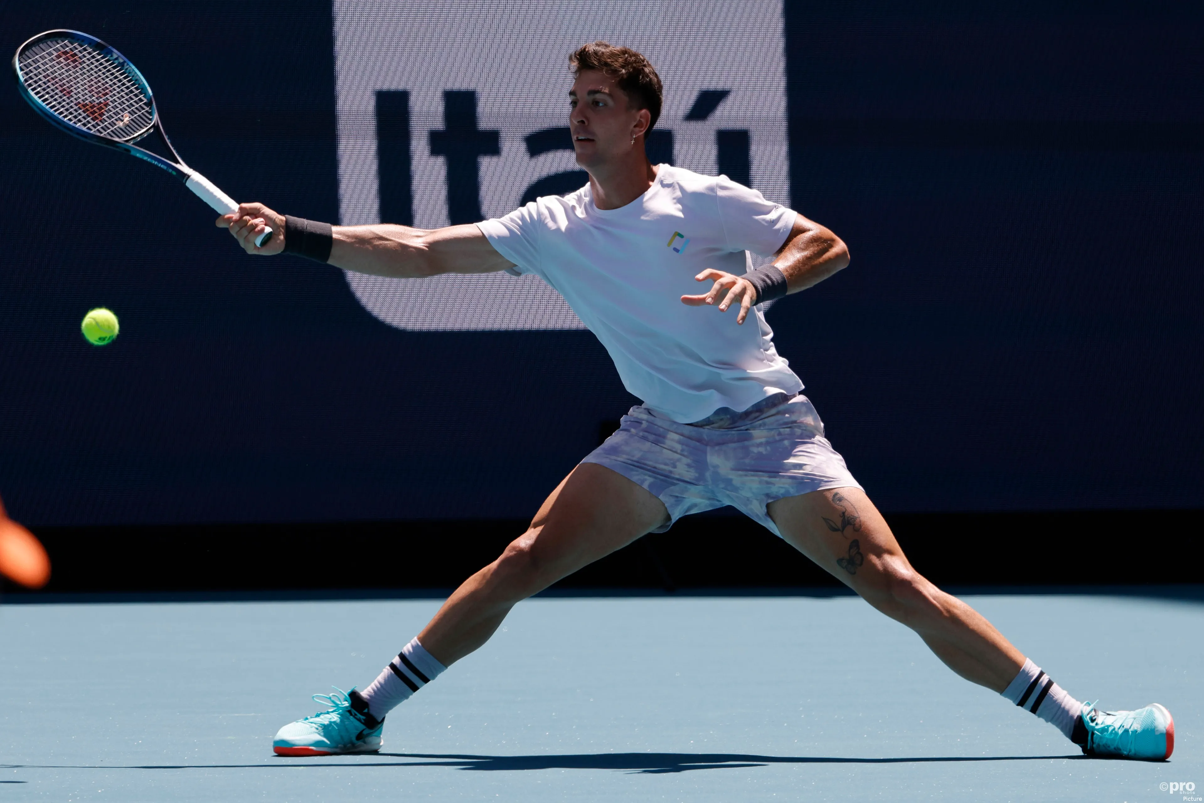 Video: Kokkinakis ends breathtaking first round clash by smashing his ...