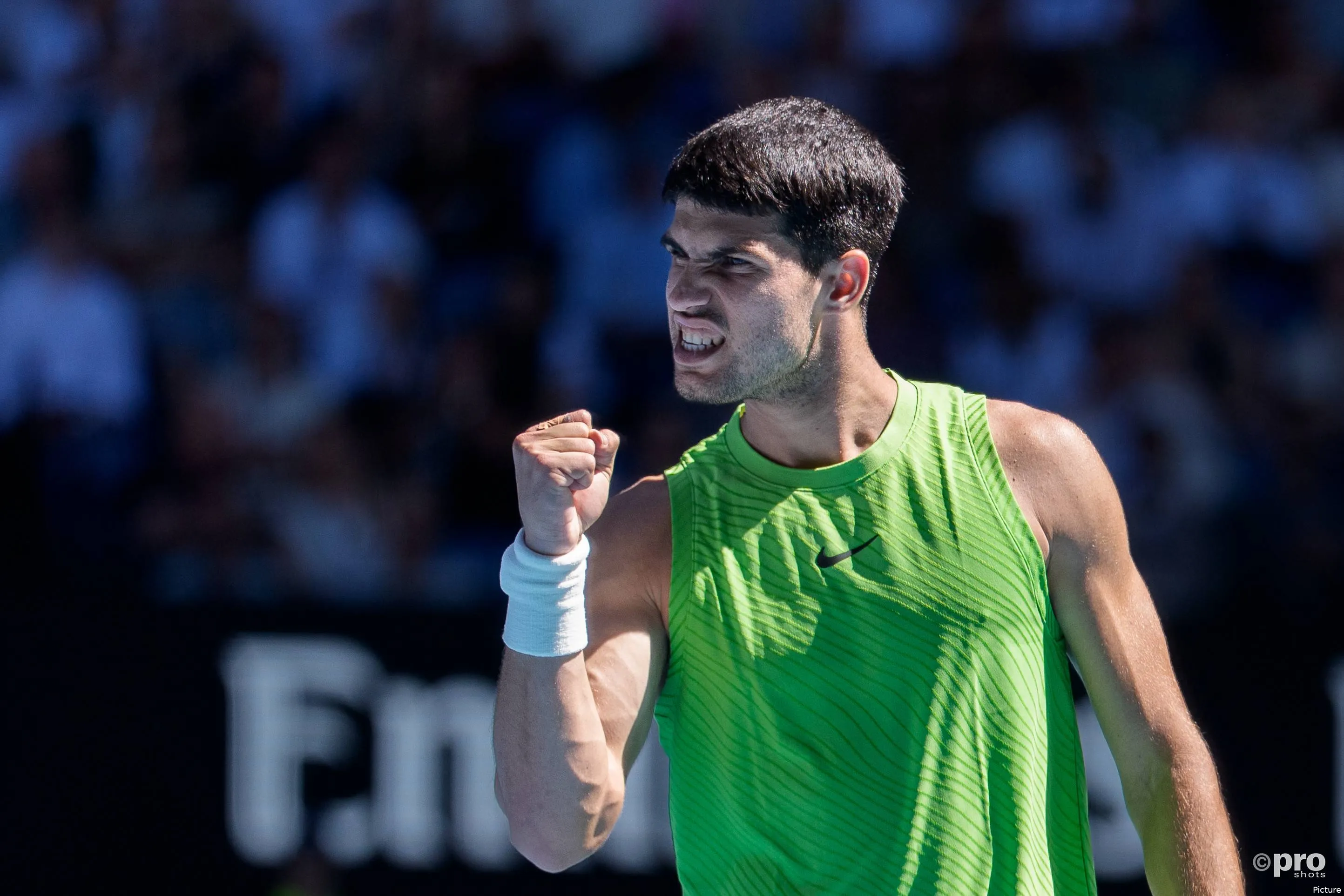 Carlos Alcaraz debunks previous Australian Open woes as he defeats Alex ...