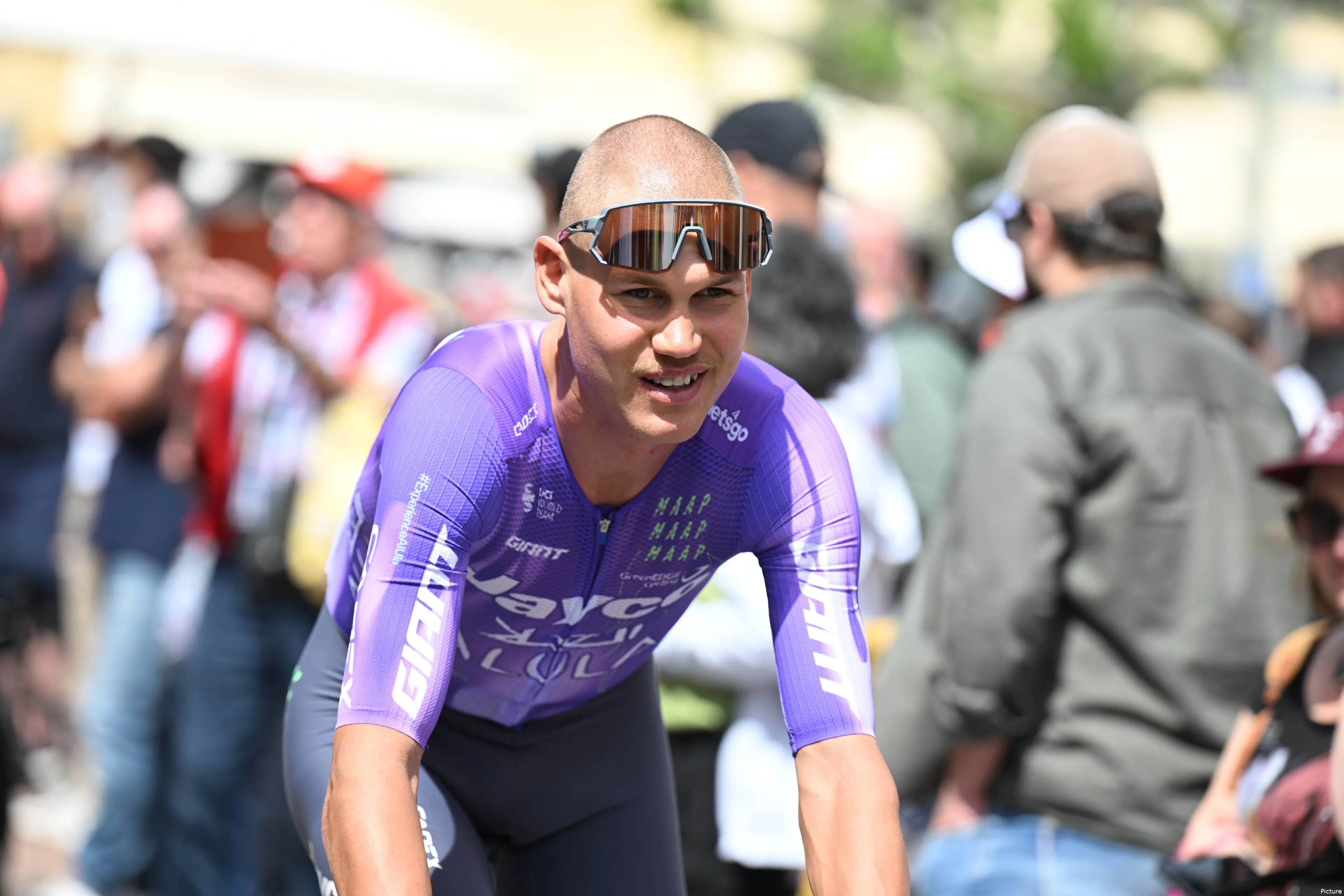 “Sería feliz de ir al Tour con estas piernas”: Luke Plapp, confia en ...