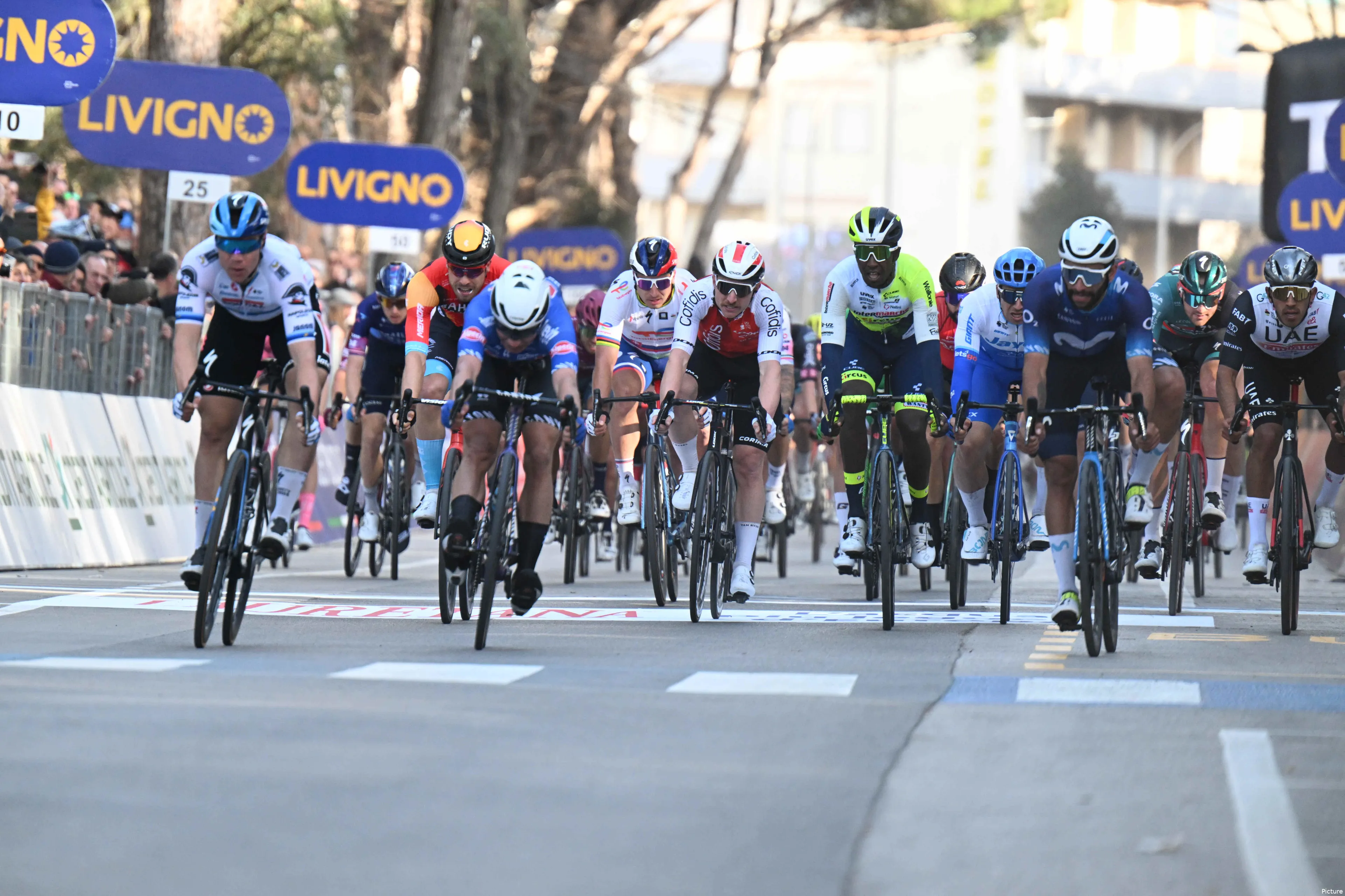 Tirreno-Adriatico: Fabio Jakobsen wins incredibly fast stage 2 sprint