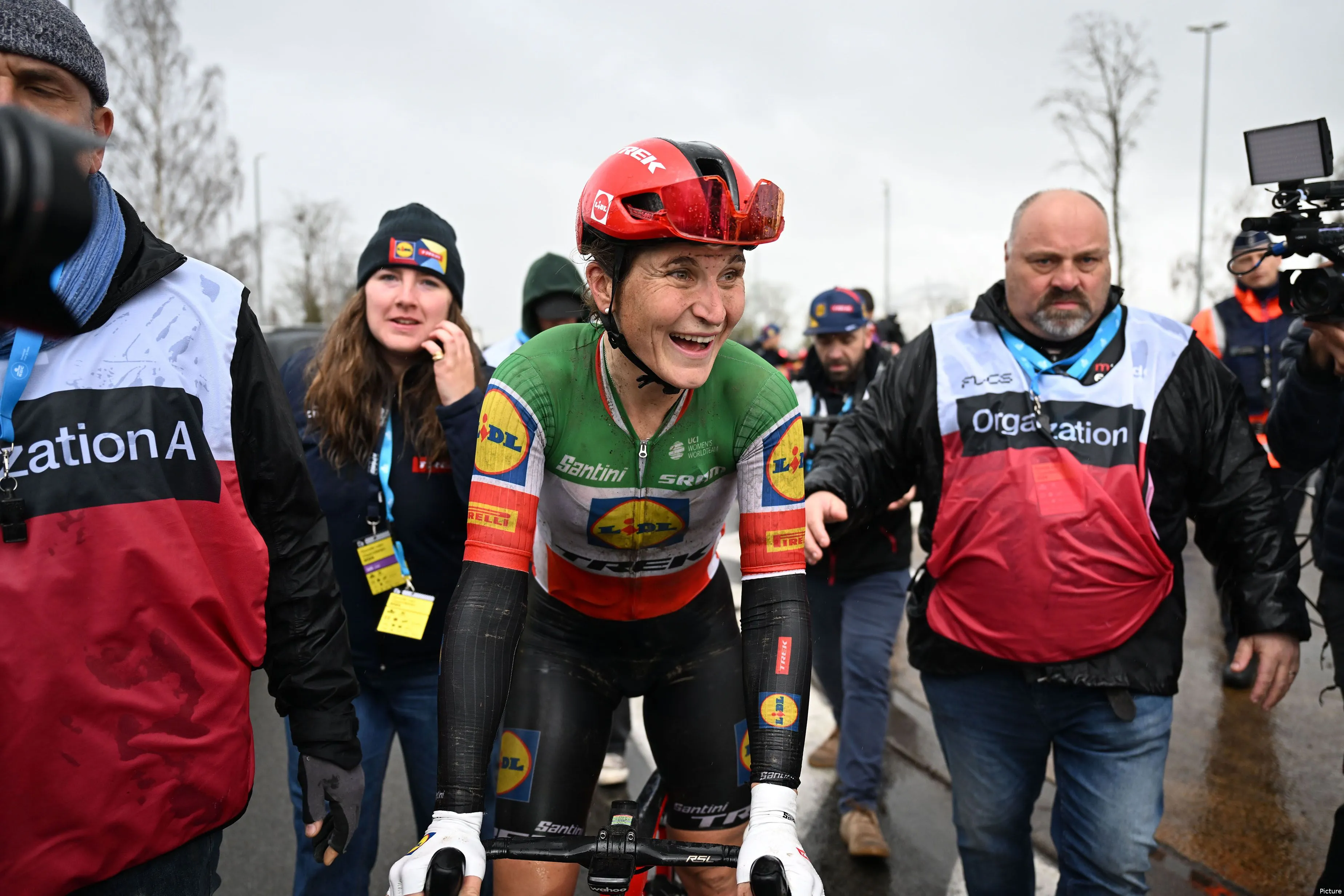 Elisa Longo Borghini takes early lead at 2024 Giro d'Italia Women ...