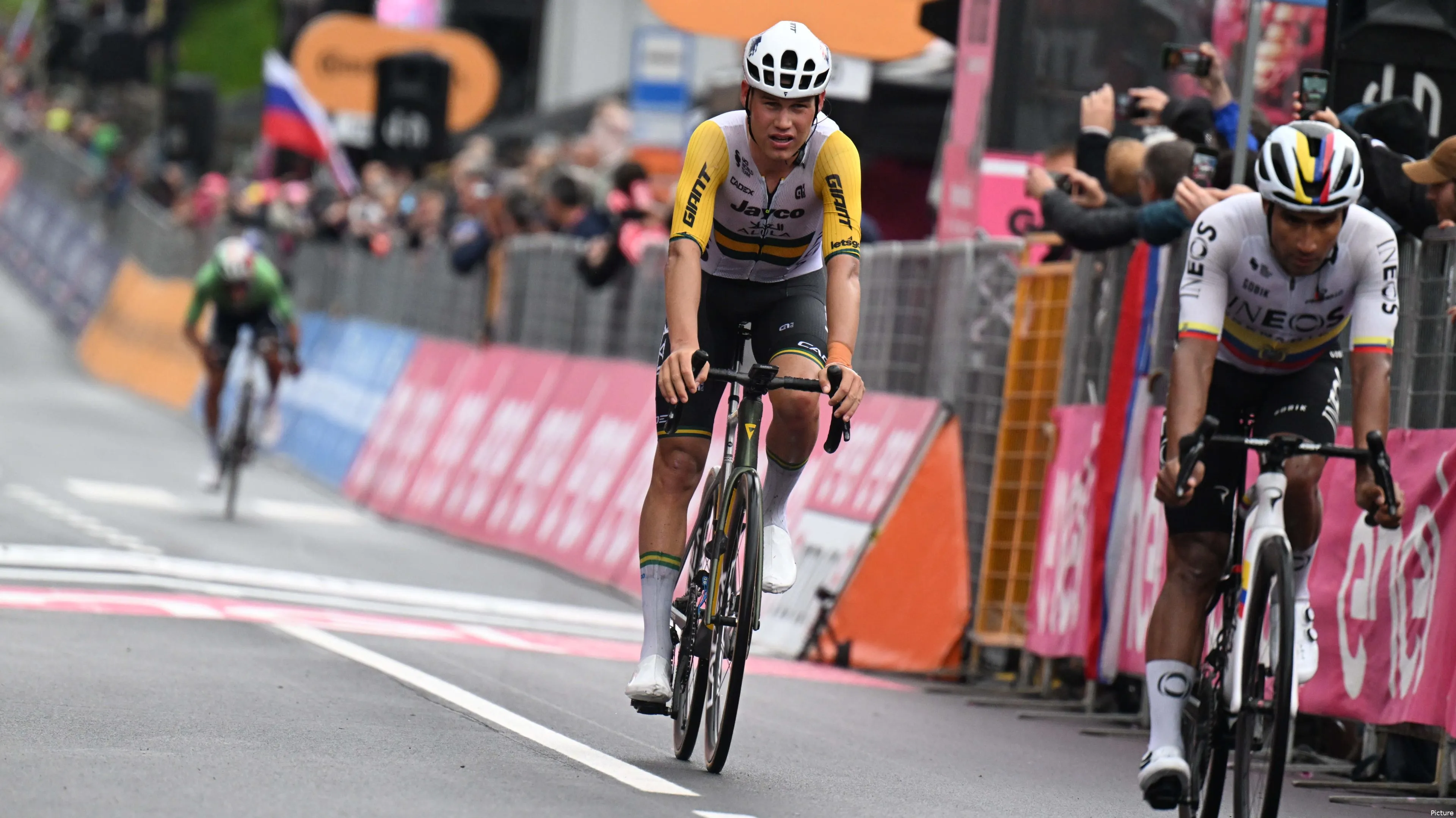 Luke Plapp beats Jay Vine to win Australian ITT title - Brodie Chapman ...