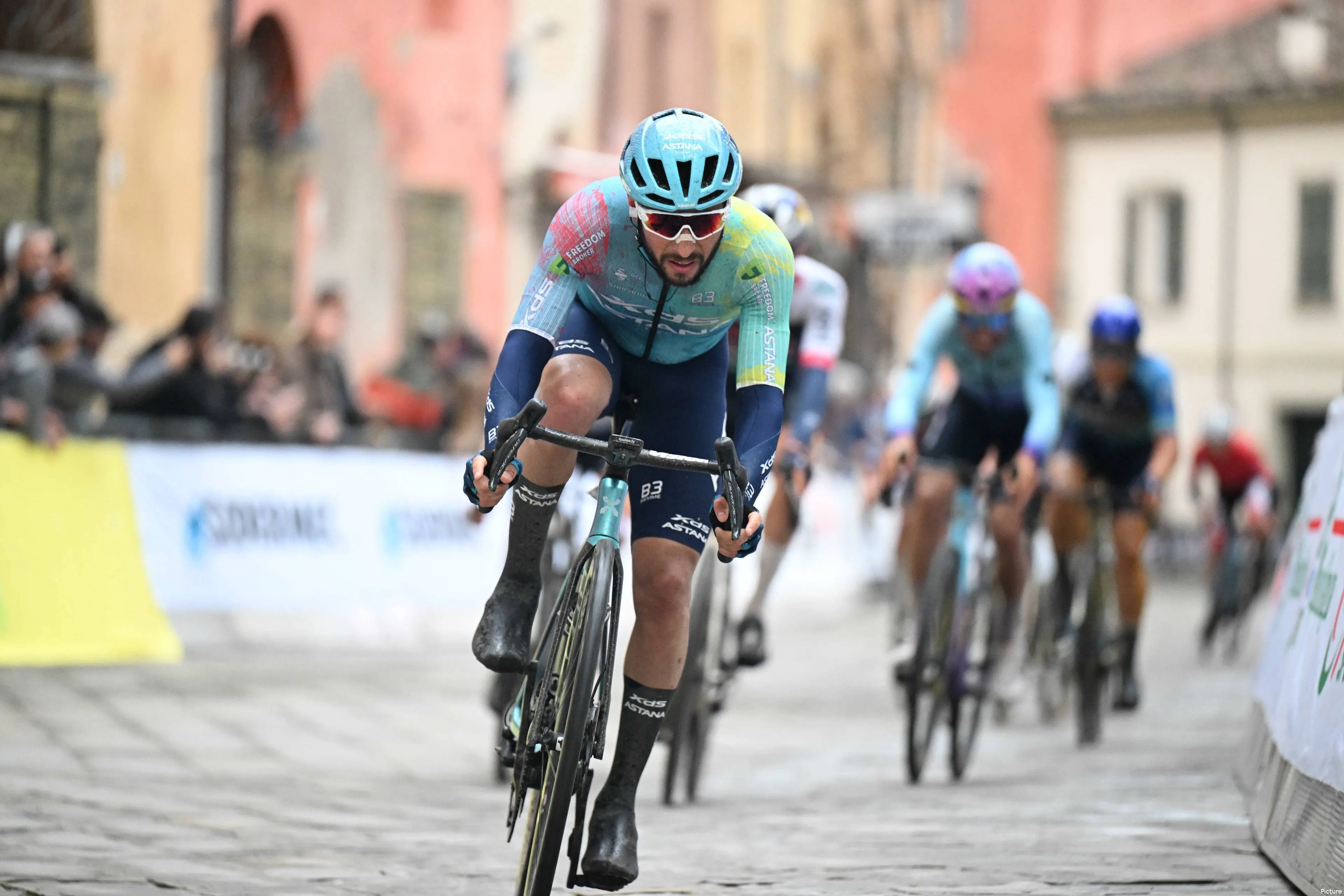 XDS Astana Team share Tour de France team with Velasco, Tejada ...