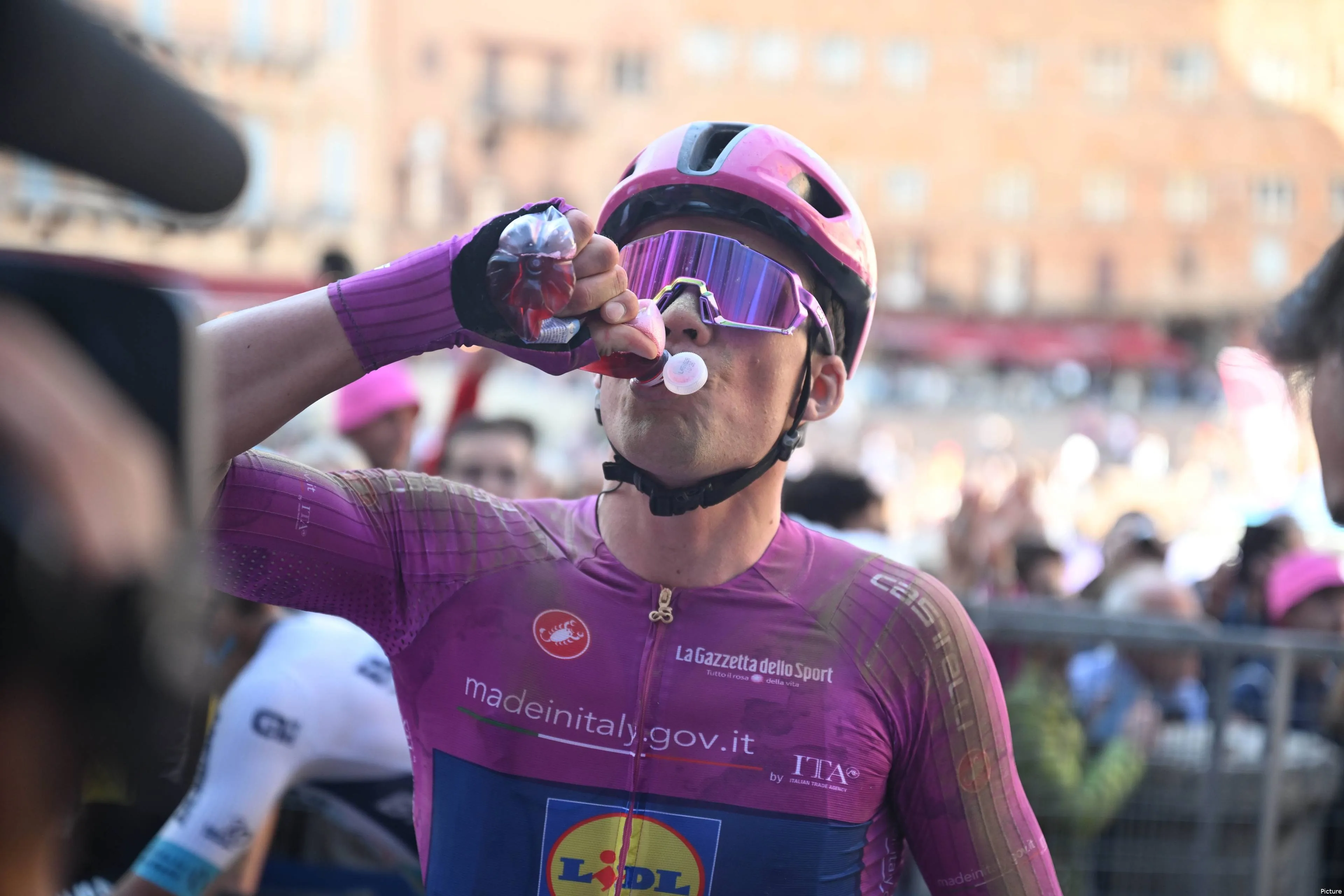 “I’ll call him crazy to his face” – Mads Pedersen stunned by rival’s ...