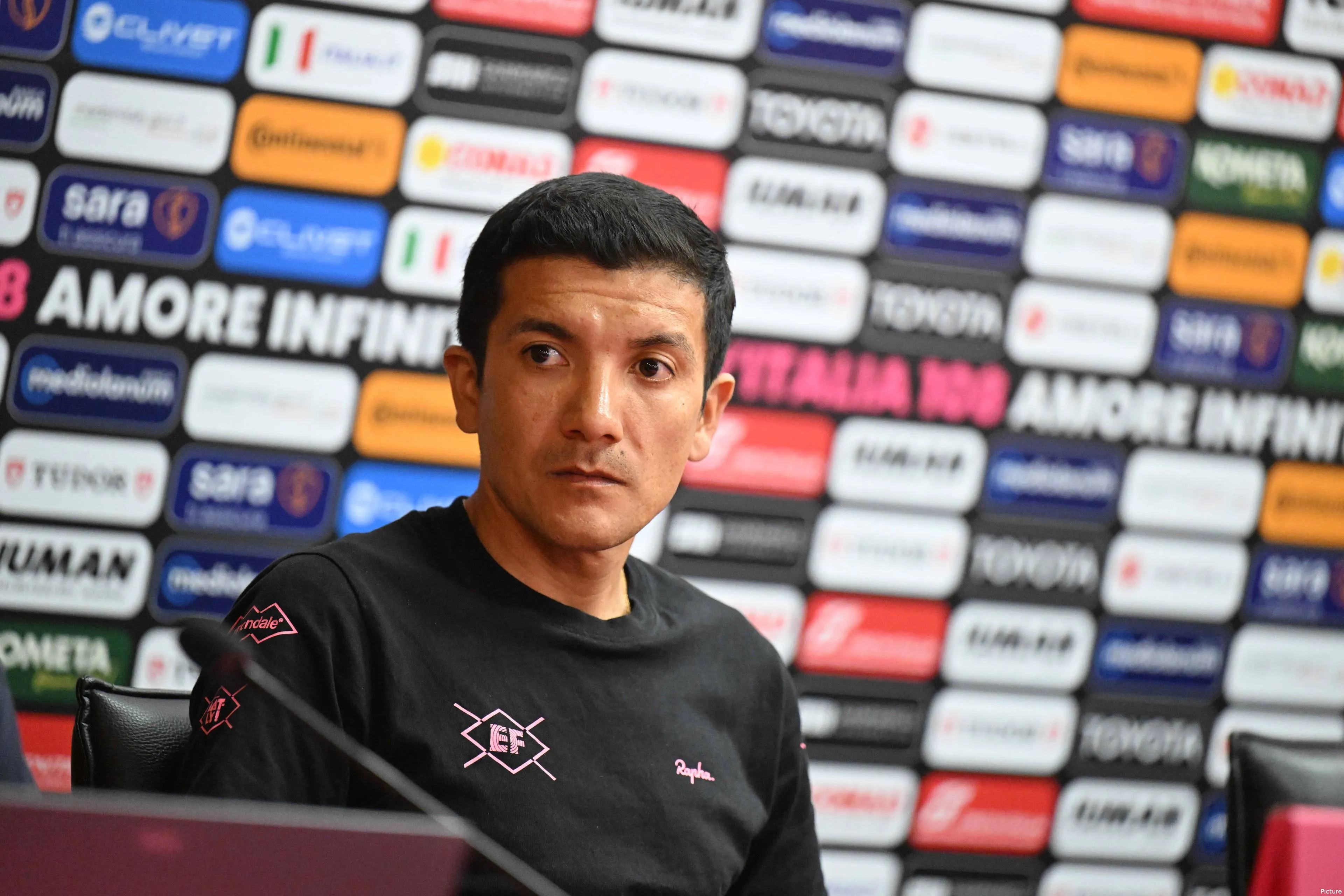 OFFICIAL: Another Giro d’Italia contender bites the dust as former ...