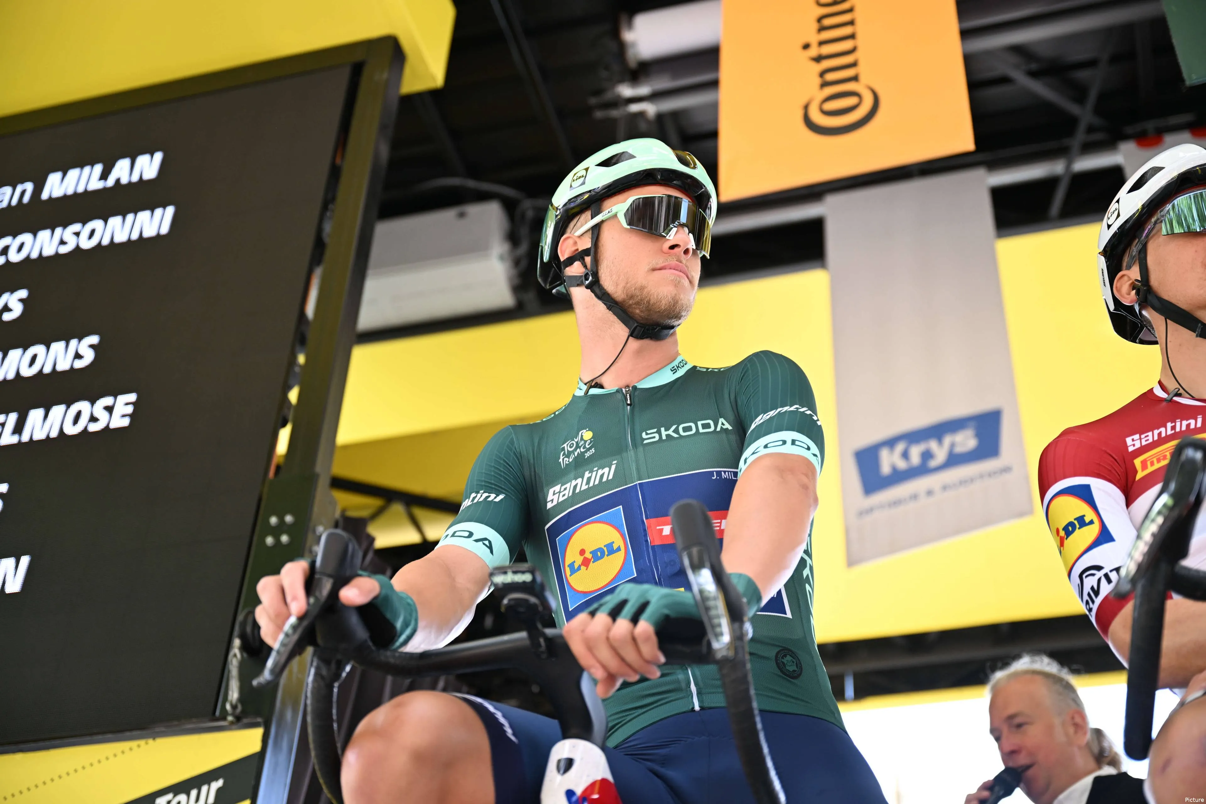 New paki leaked she was a blonde and was like her pics! In