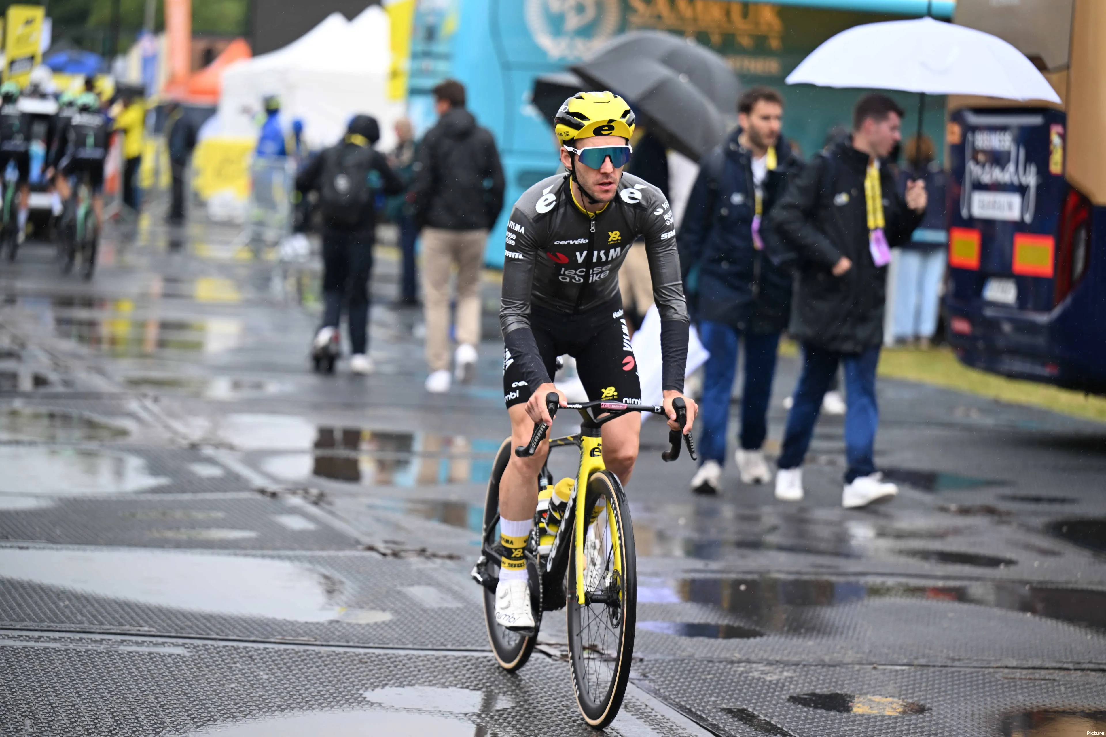 “You no longer enjoy it – that is what ruins riders”: Burnout debate ...