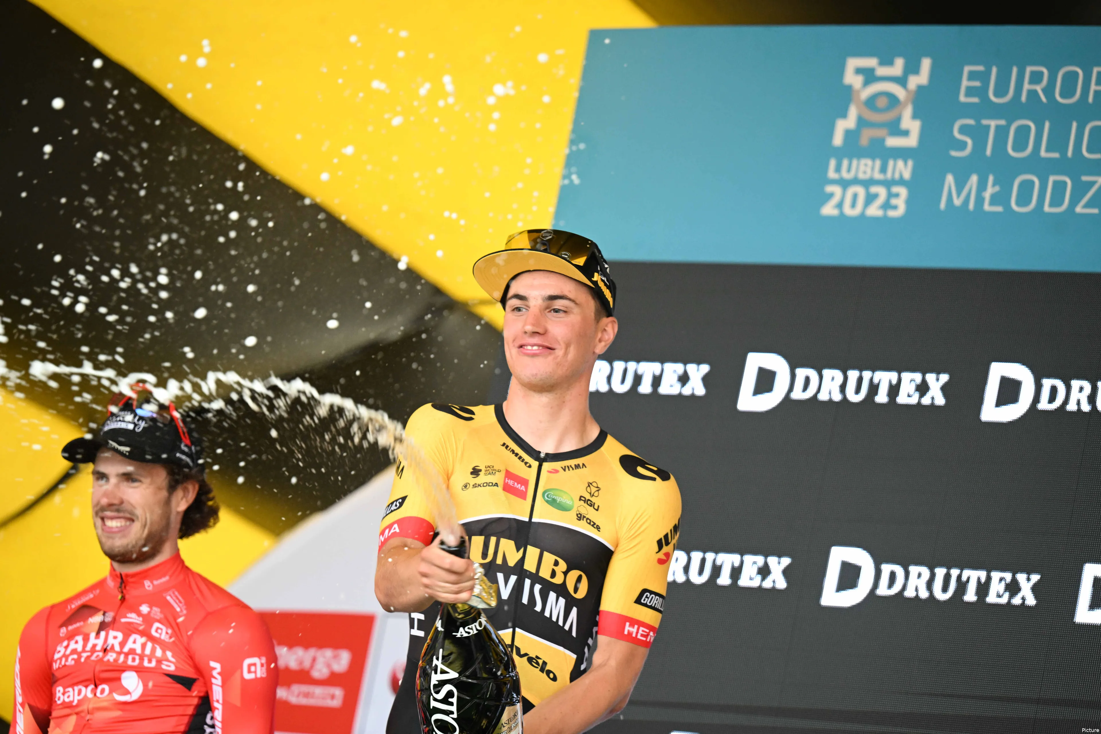 "Het peloton is hier erg sterk, het was een hele mooie overwinning ...