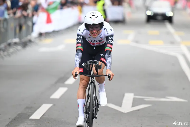 "João will certainly be in good shape" - Adam Yates confirms Almeida is ...