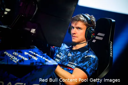 Red Bull Esports-kampioen Opmeer deelt de virtuele baan met Verstappen ...