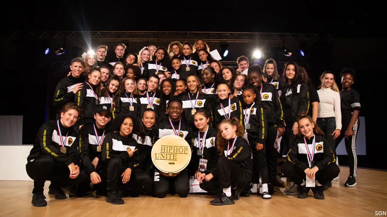 Limburgse dansers behalen met C-FAM goud op WK hiphop in Leiden