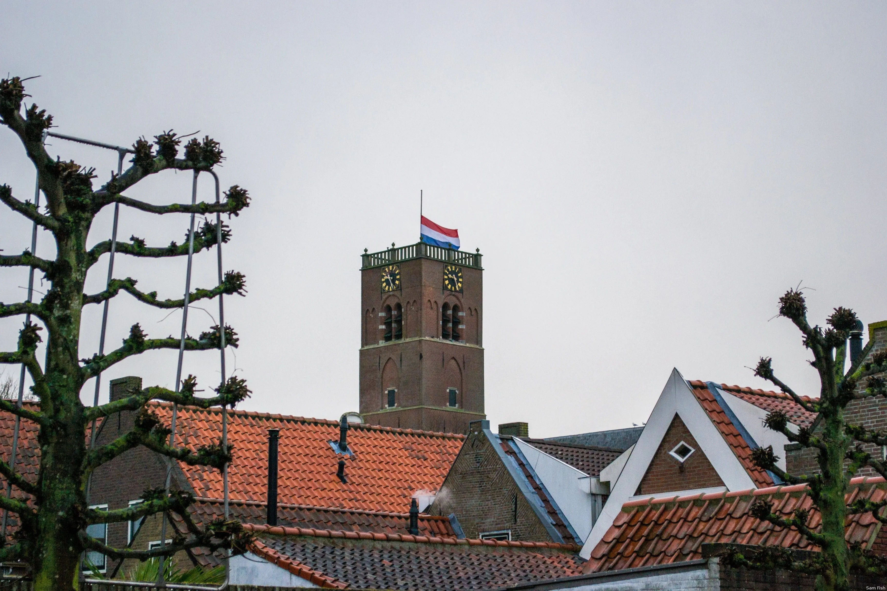 Herdenking ramp MH17: vlag halfstok
