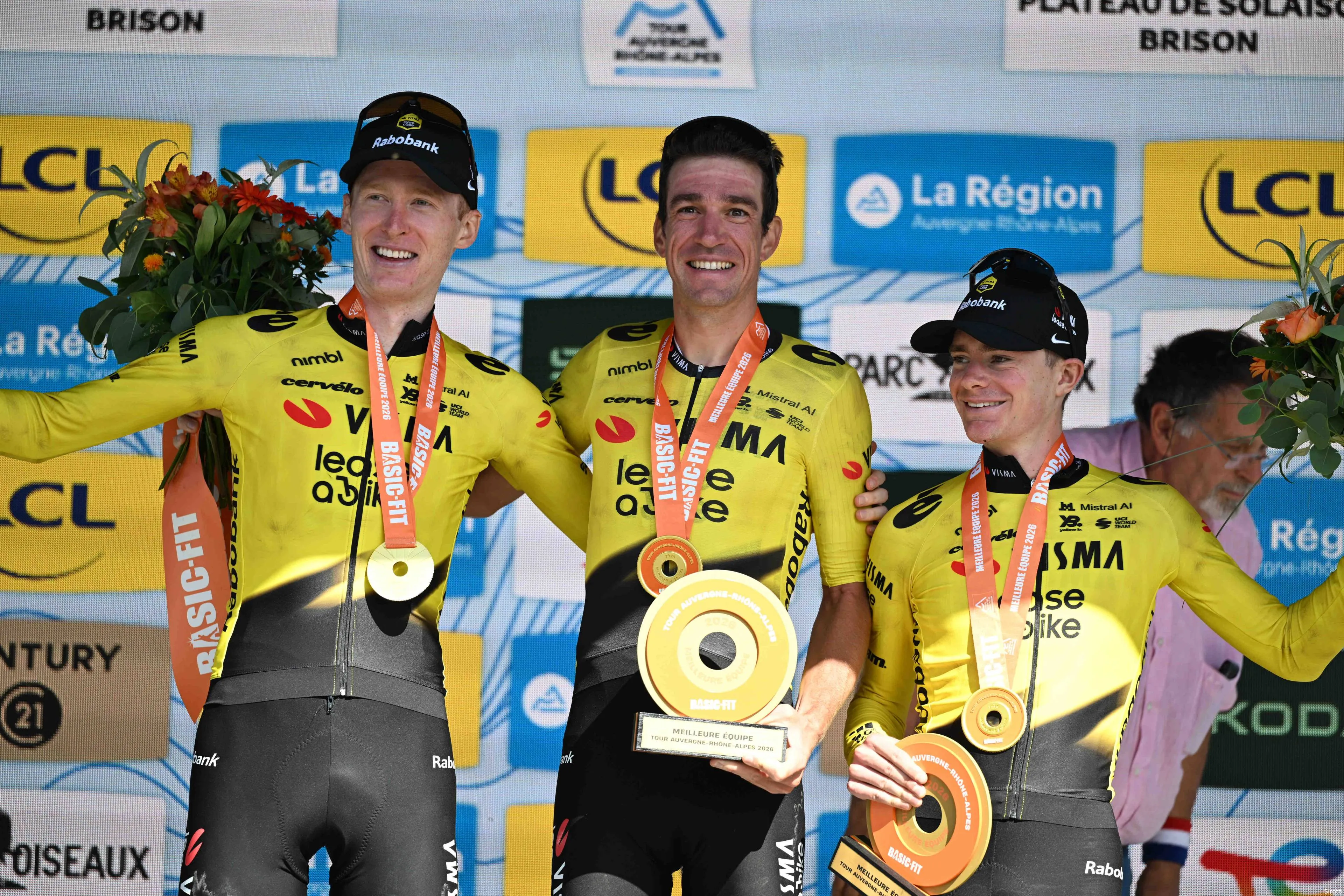 Marc Reef als Gaudi van Visma | Lease a Bike in Tour de France: zo ziet ...