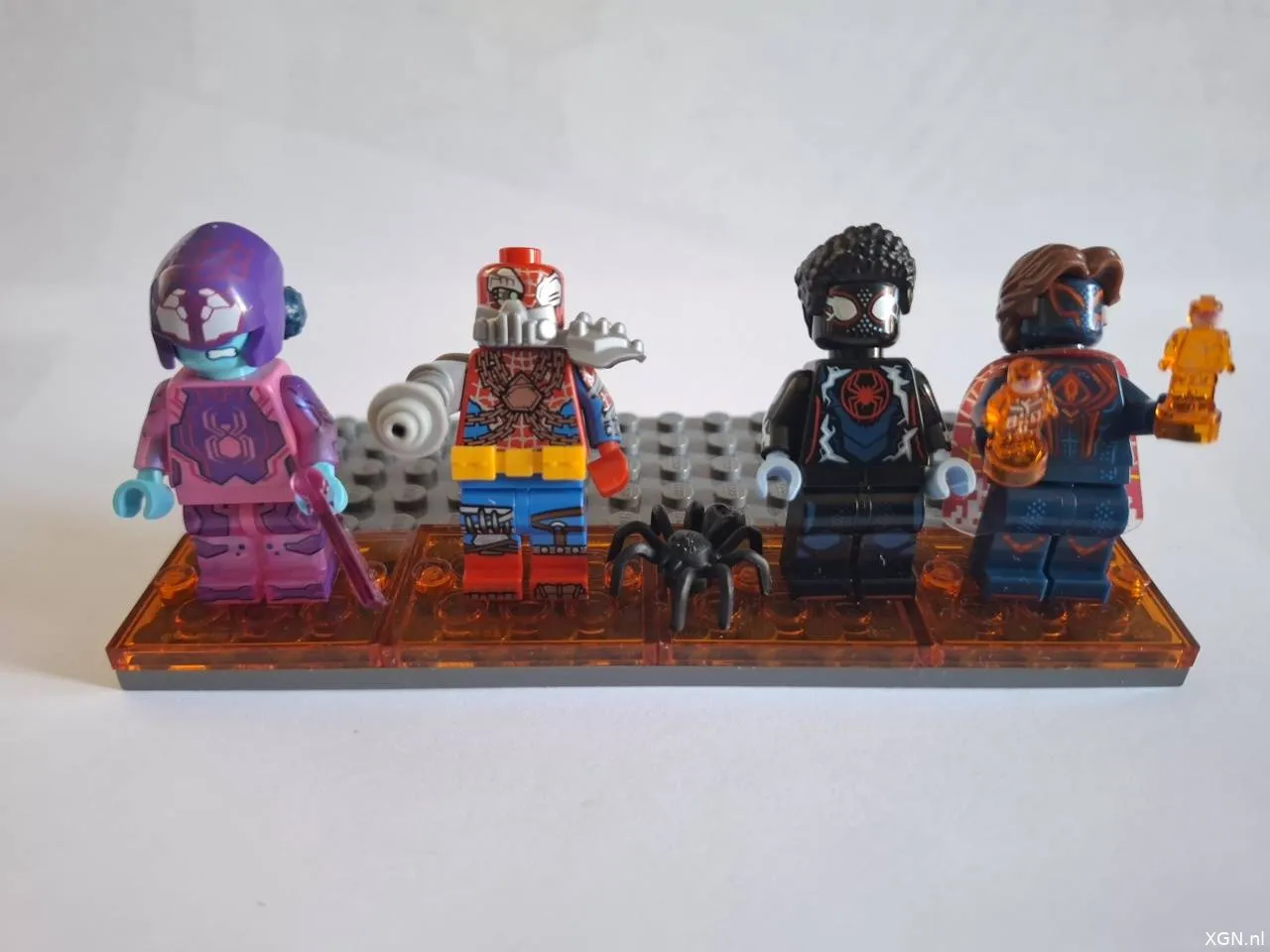 Spider-Gwen, Spider-Punk en meer: dit krijg je in de LEGO Across the ...