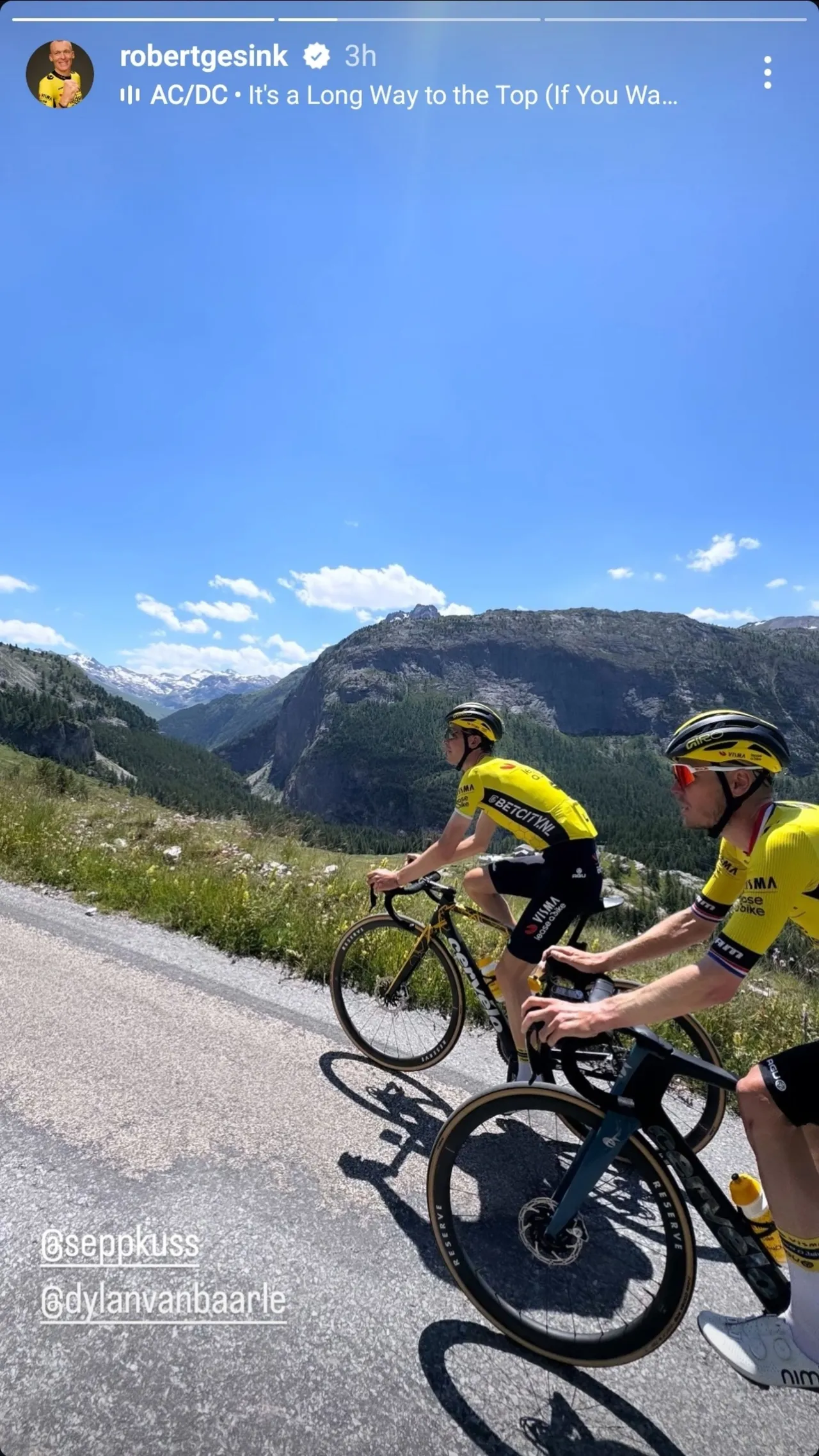 Sepp Kuss, Robert Gesink und Dylan van Baarle trainieren in der Höhe ...