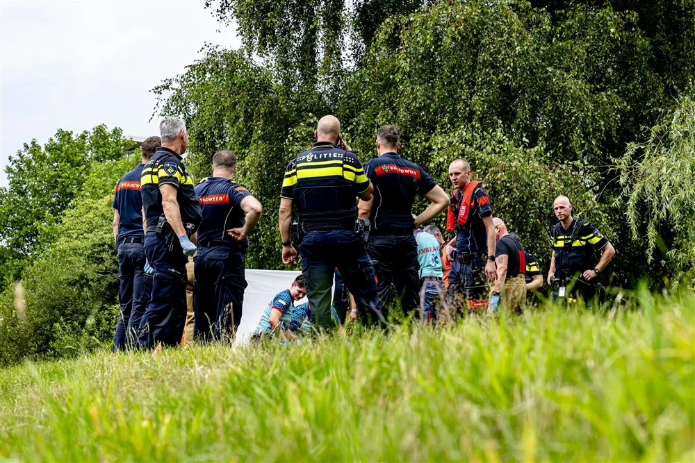 [VIDEO] Vrouw overleden tijdens zwemmen in Wilhelminakanaal Oosterhout