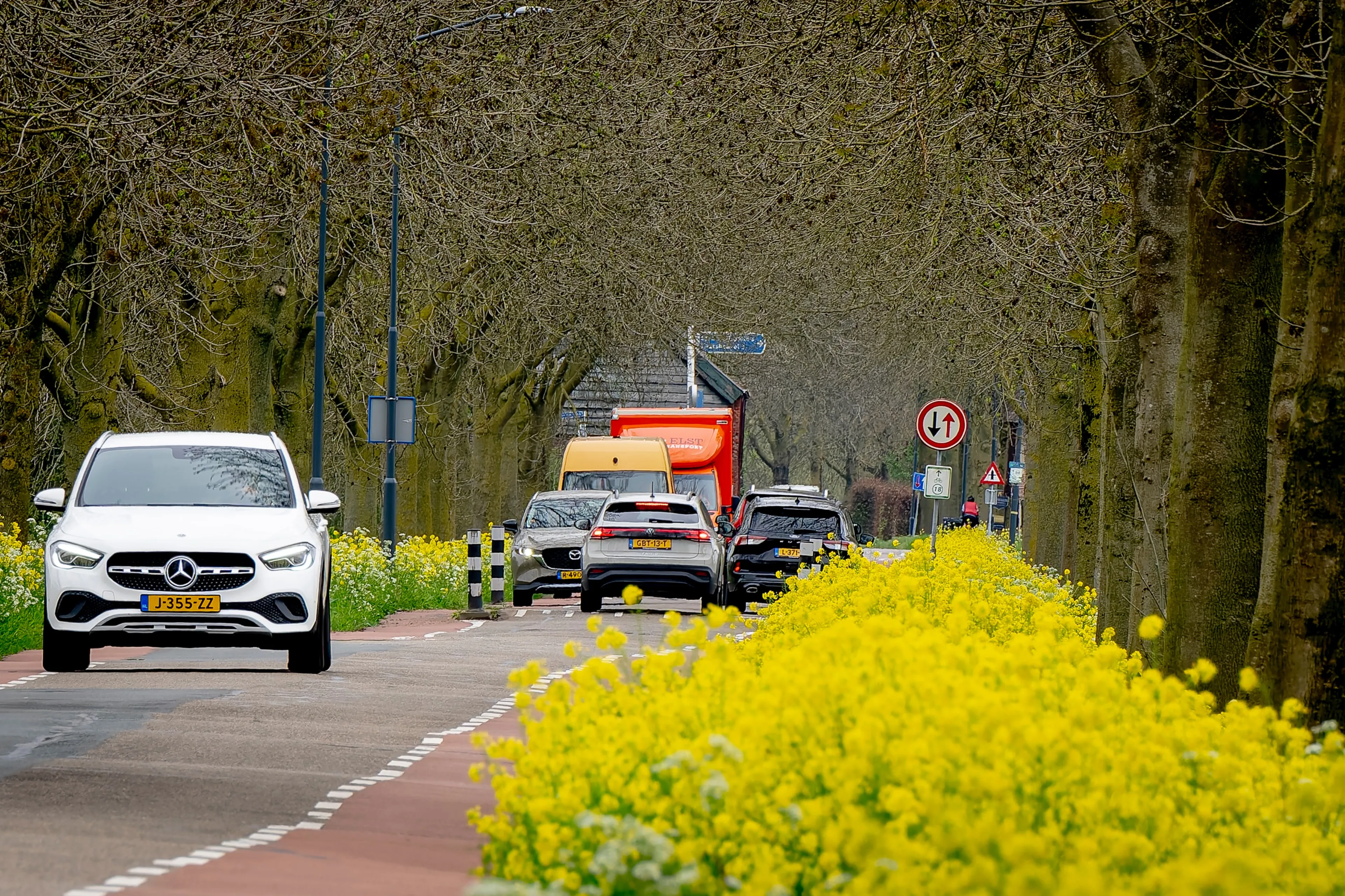 Drukte op binnenwegen vanwege ongeluk A59 bij Waalwijk