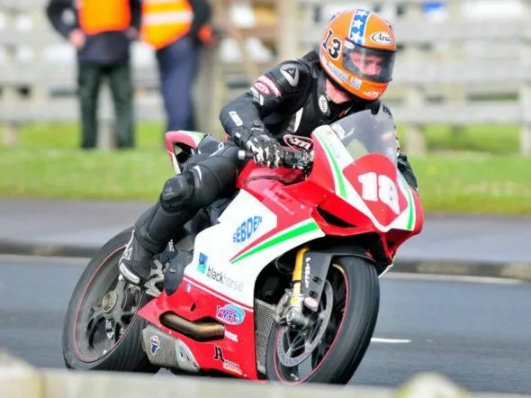 Tourist Trophy: Lee Johnston al via con la Ducati 1199 Panigale anche ...