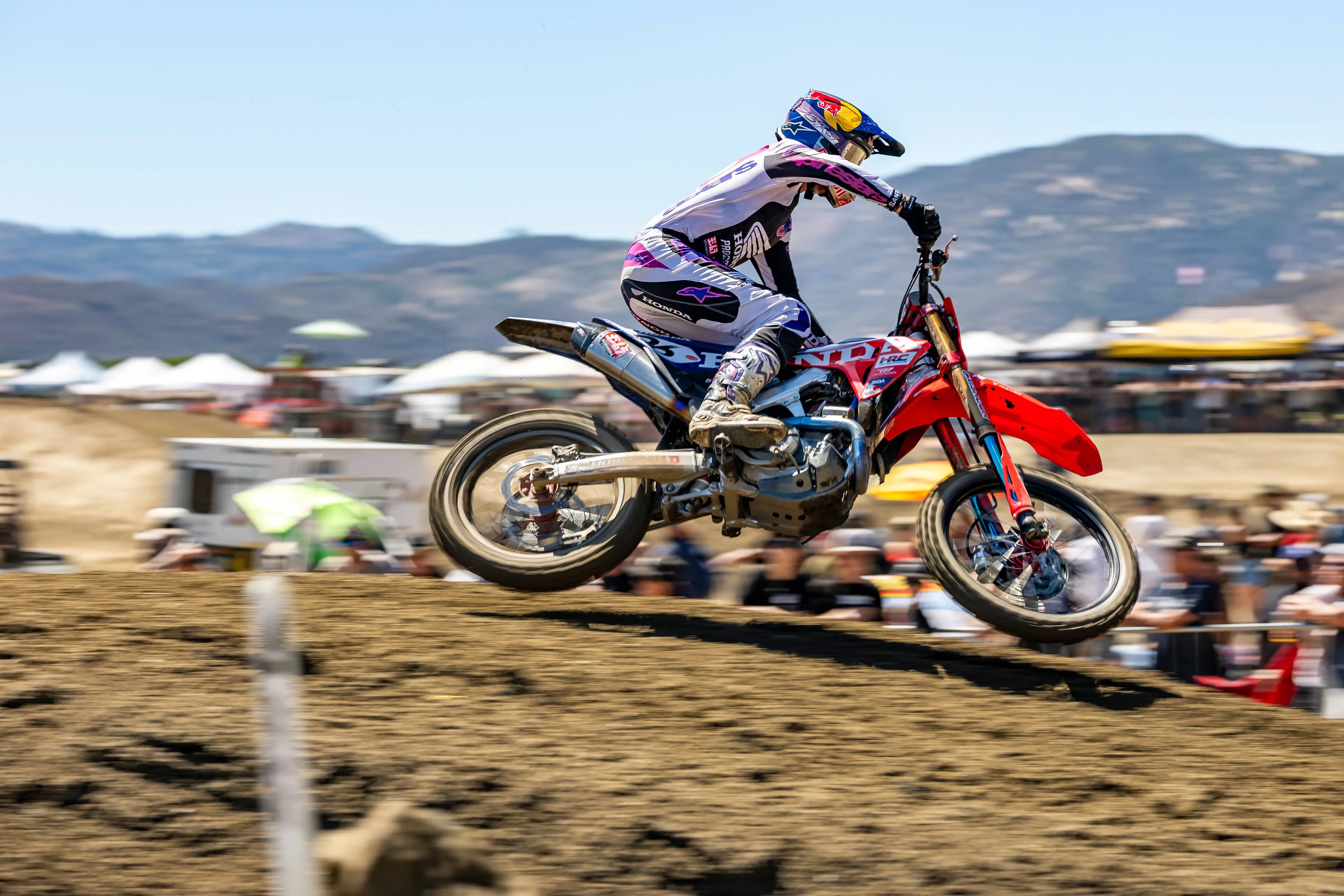 Pro Motocross: Hunter Lawrence steals the show as Jett and Deegan ...
