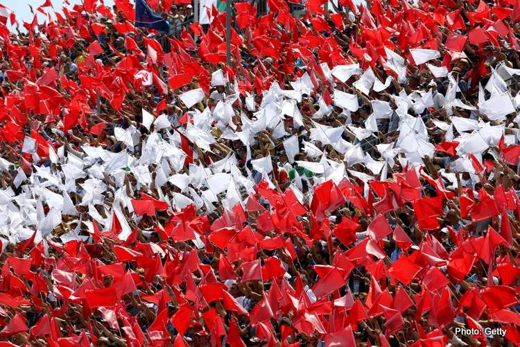 GRANDPRIX247 | Villeneuve on Verstappen, Russell, McLaren 'civil war ...