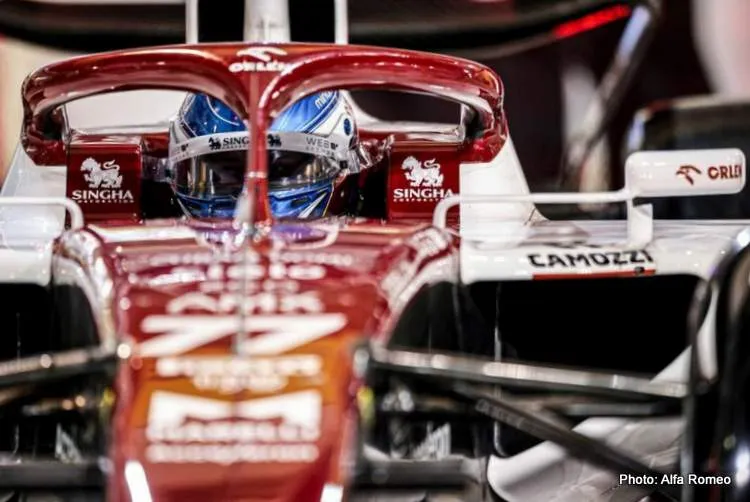 GRANDPRIX247 | Bottas: Pretty cool starting race next to Hamilton