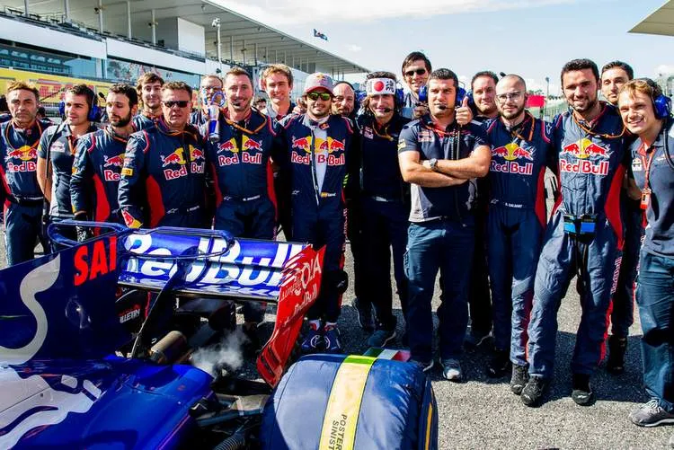 GRANDPRIX247 | Sainz: It will not be easy to match Hulkenberg