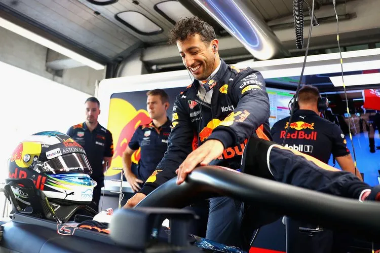 GRANDPRIX247 | Ricciardo set to start at the back in Germany