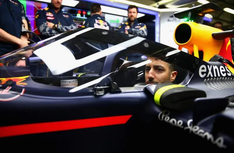 GRANDPRIX247 | New cockpit protection solution presented to drivers