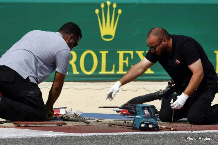 GRANDPRIX247 | F1 drivers air concerns over drain covers during Bahrain ...