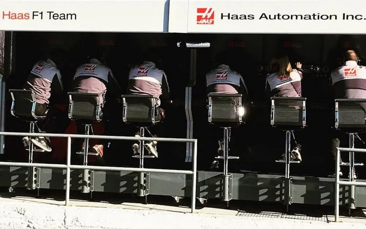 GRANDPRIX247 | Steiner: Goal is for Haas to earn respect of F1 fans and ...