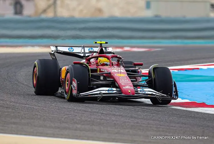 GRANDPRIX247 | Bahrain F1 Testing: Hamilton leads rainy morning session ...
