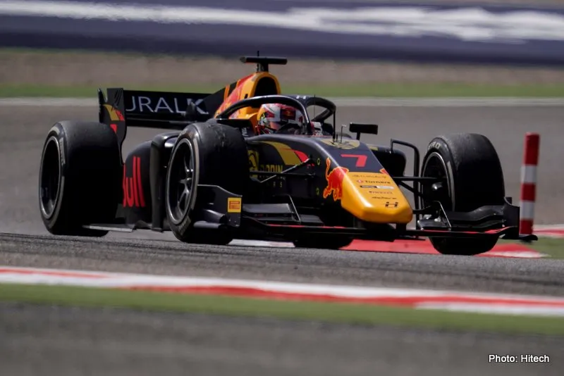 GRANDPRIX247 | F2 Sprint 1: Lawson wins on debut from chasing Daruvala