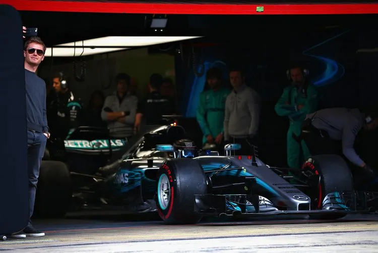 GRANDPRIX247 | No regrets Rosberg visits Barcelona testing